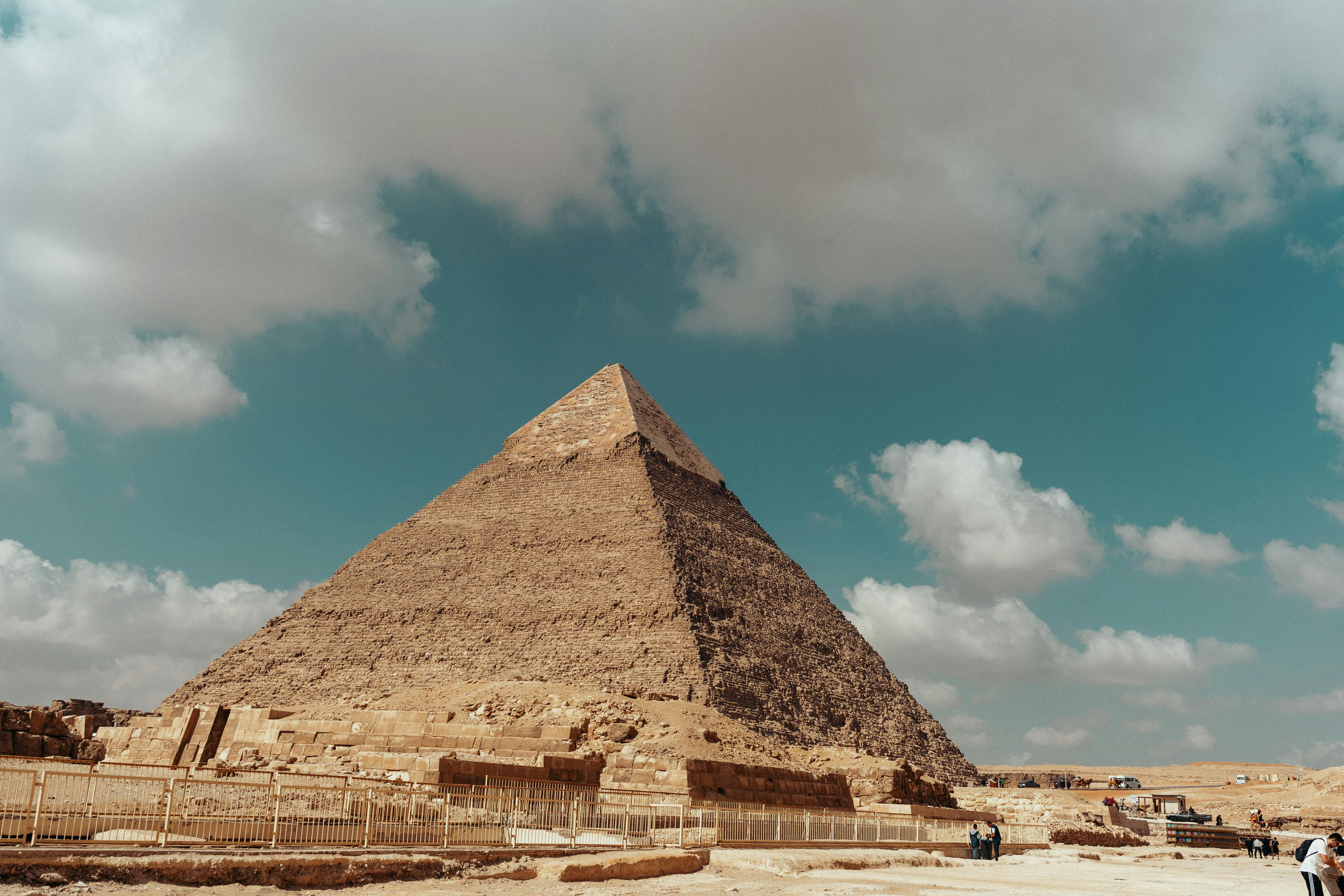 Guia Essencial do Viajante: Entenda a Etiqueta da Gorjeta (“Baksheesh ...