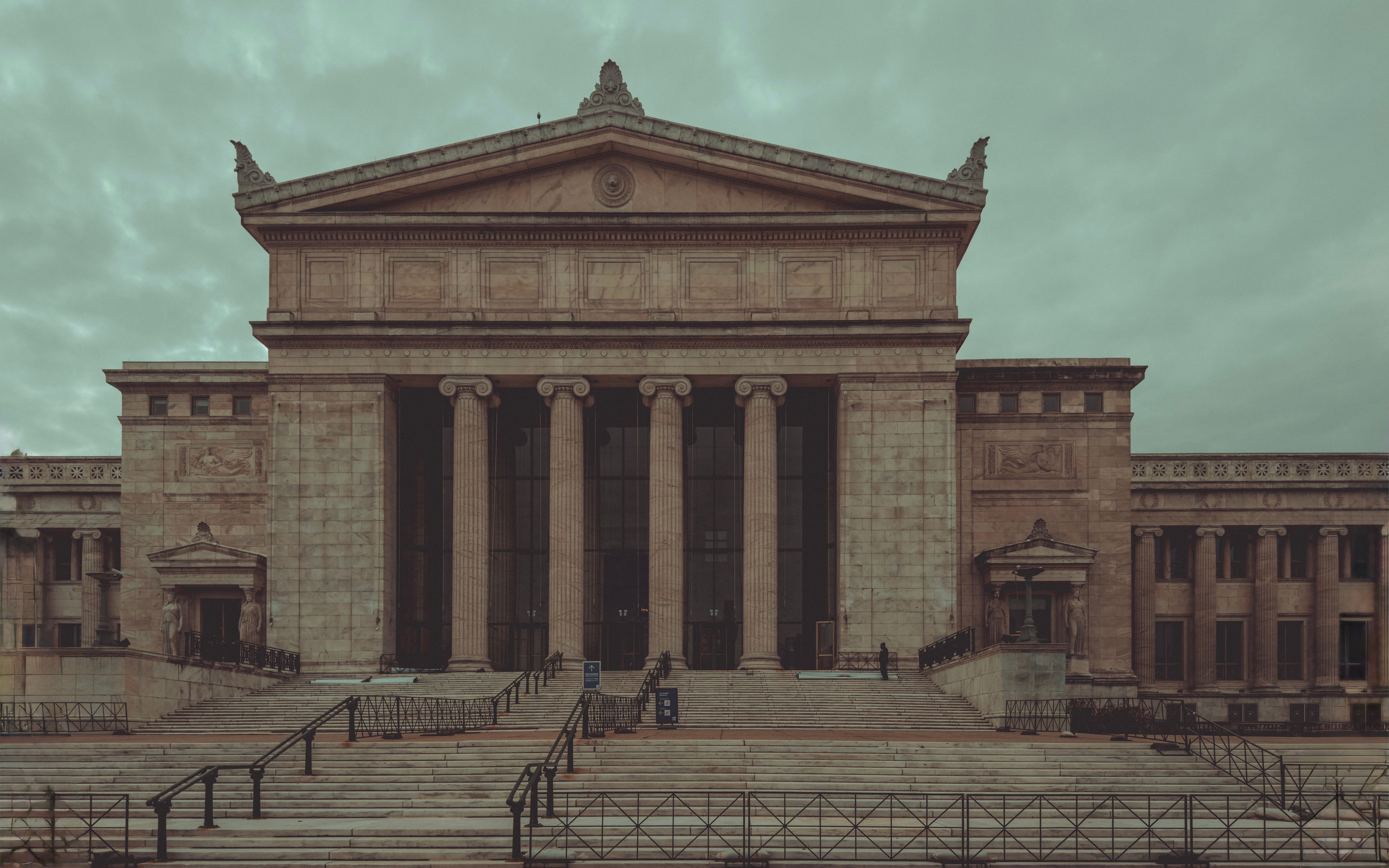 Classical Architecture of Field Museum, Chicago · Free Stock Photo
