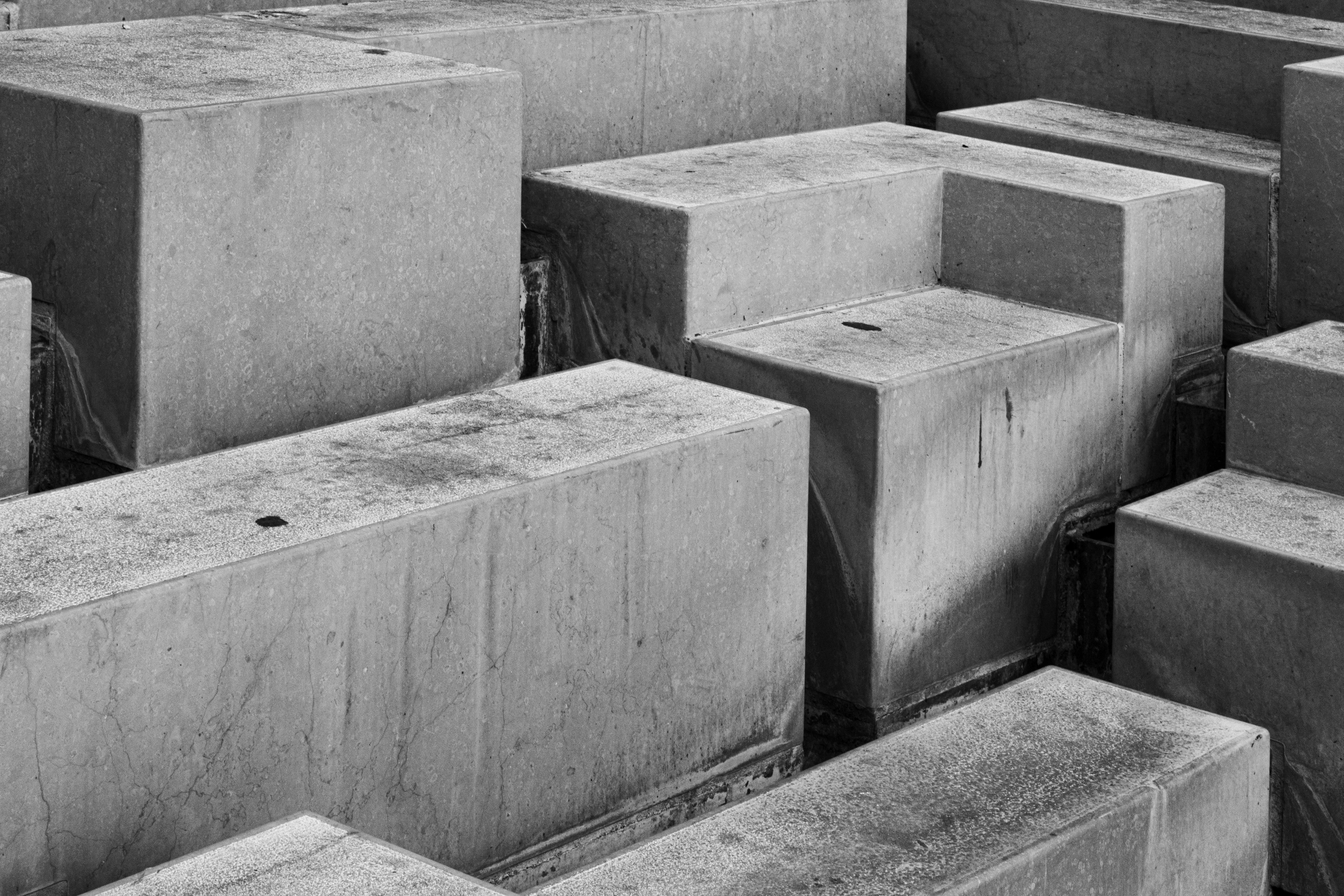 Modern Concrete Block Design in Aix-en-Provence · Free Stock Photo