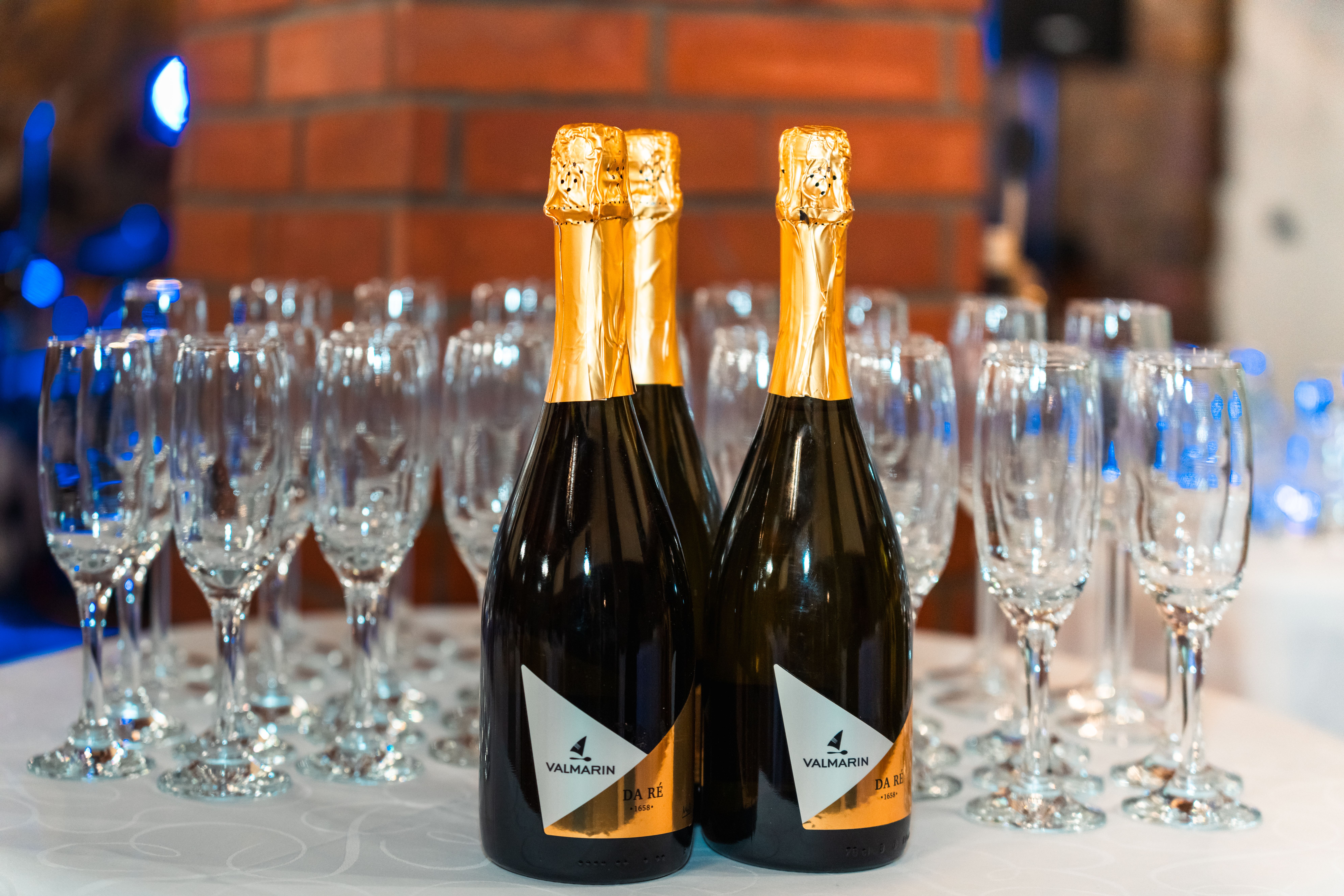 Elegant Champagne Bottles with Flutes for Celebration · Free Stock Photo