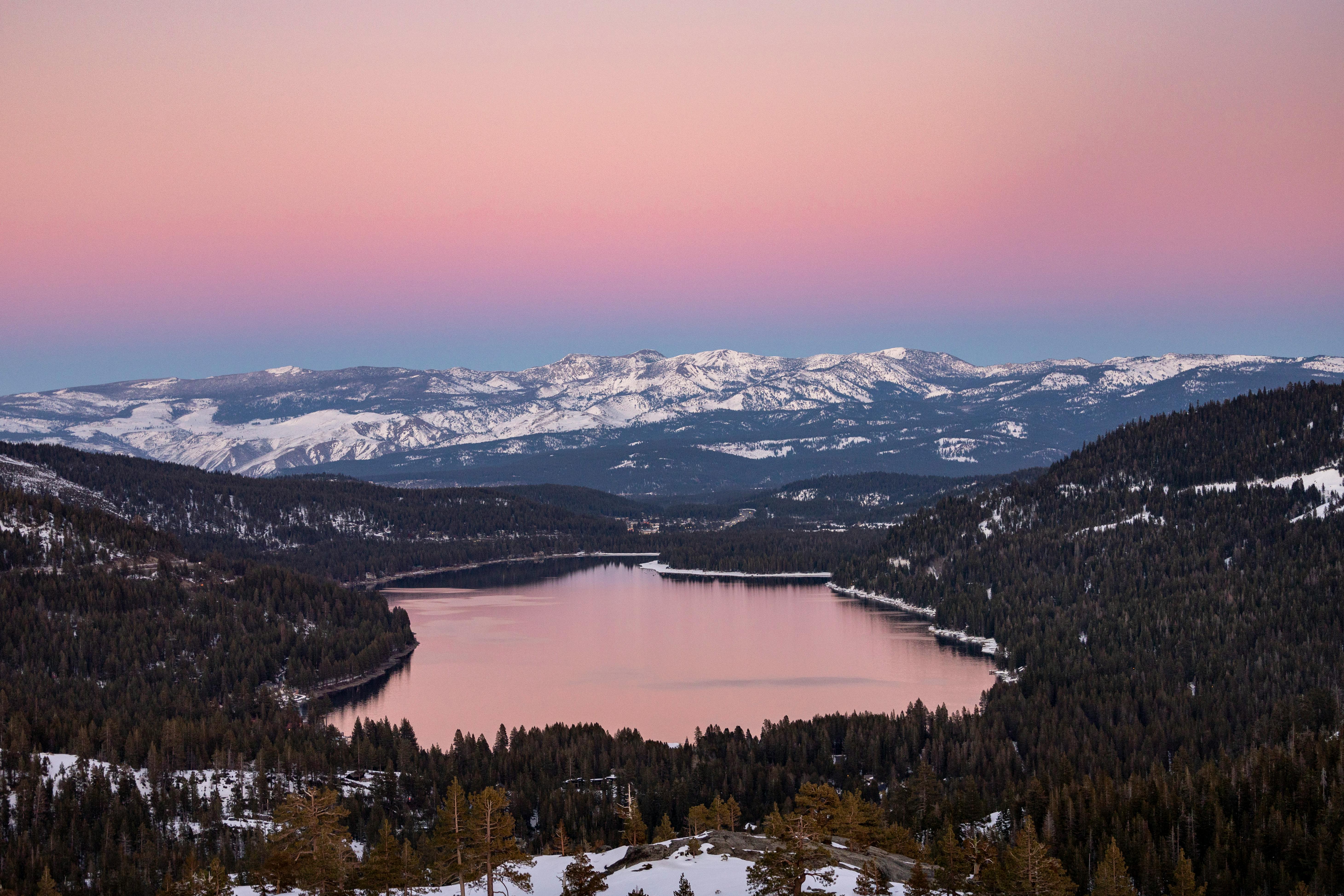 Breathtaking Sunset Over Donner Lake · Free Stock Photo