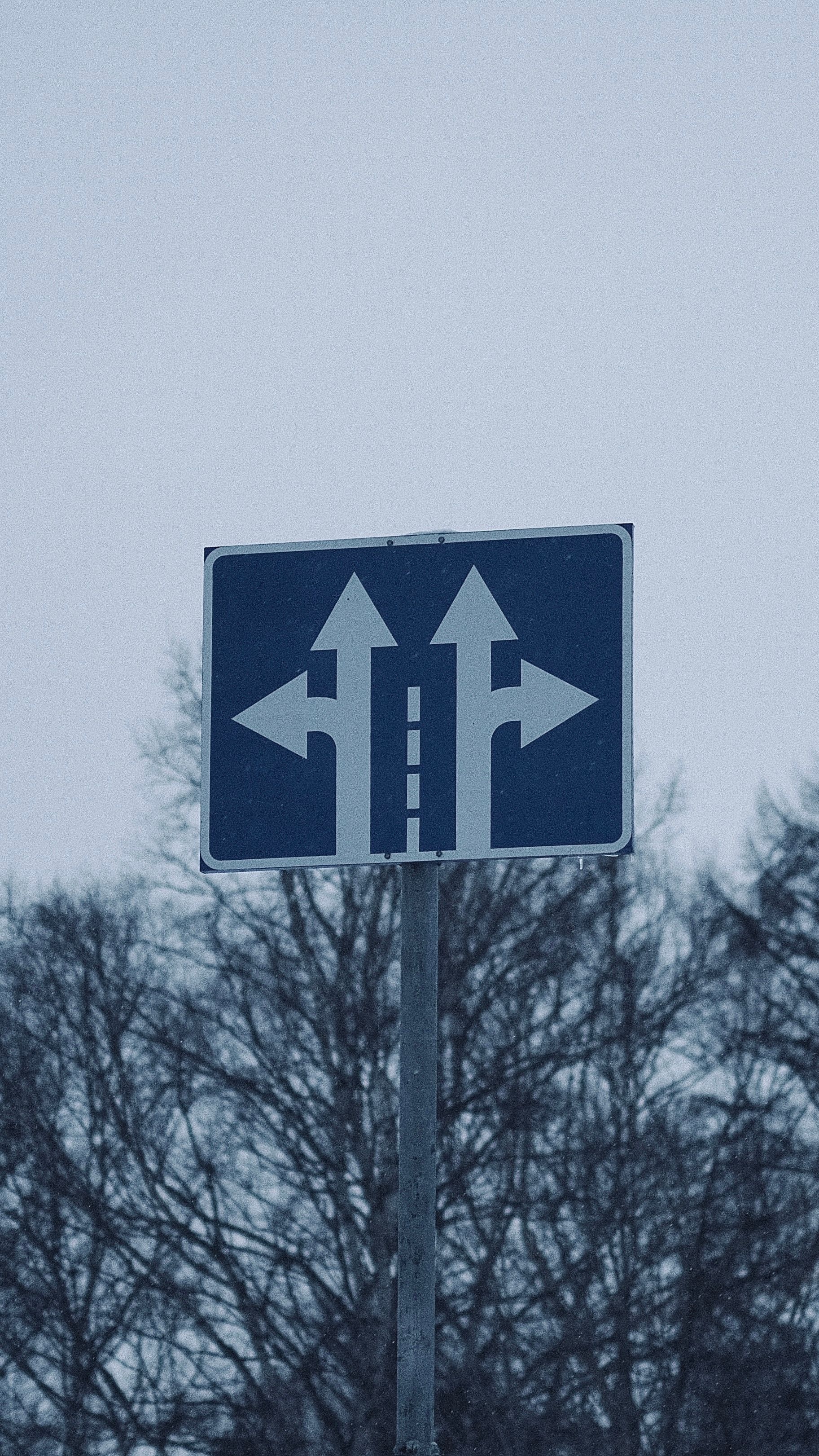 Simbolo Directional Photos, Download The BEST Free Simbolo Directional ...