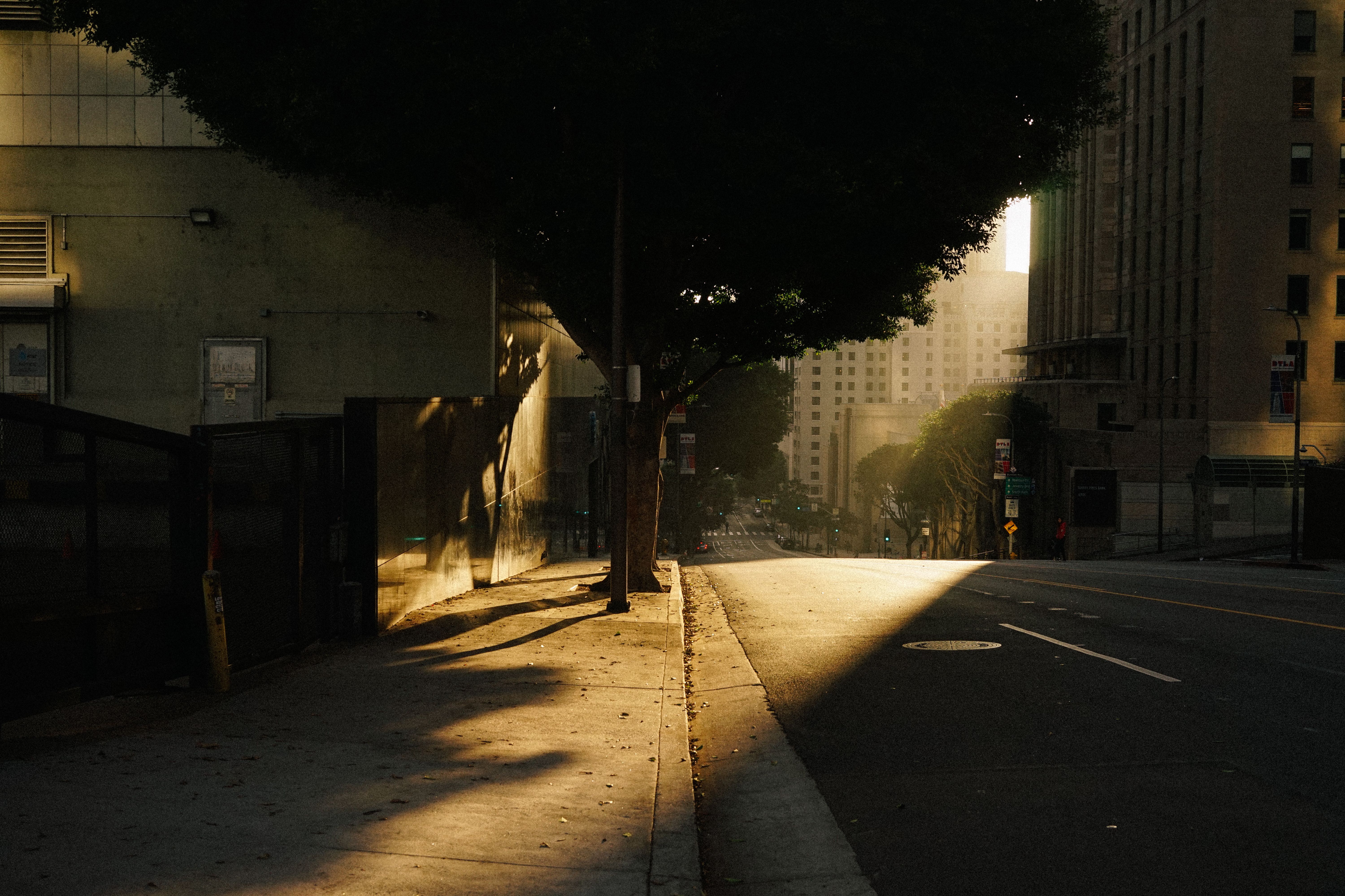 Urban Sunset on Quiet City Street · Free Stock Photo