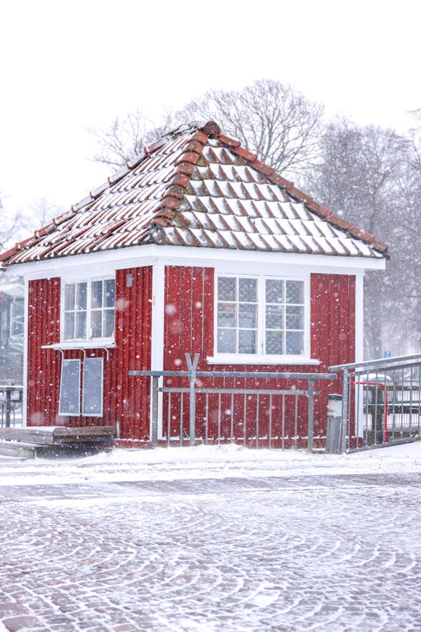 Red House Photos, Download The BEST Free Red House Stock Photos & HD Images