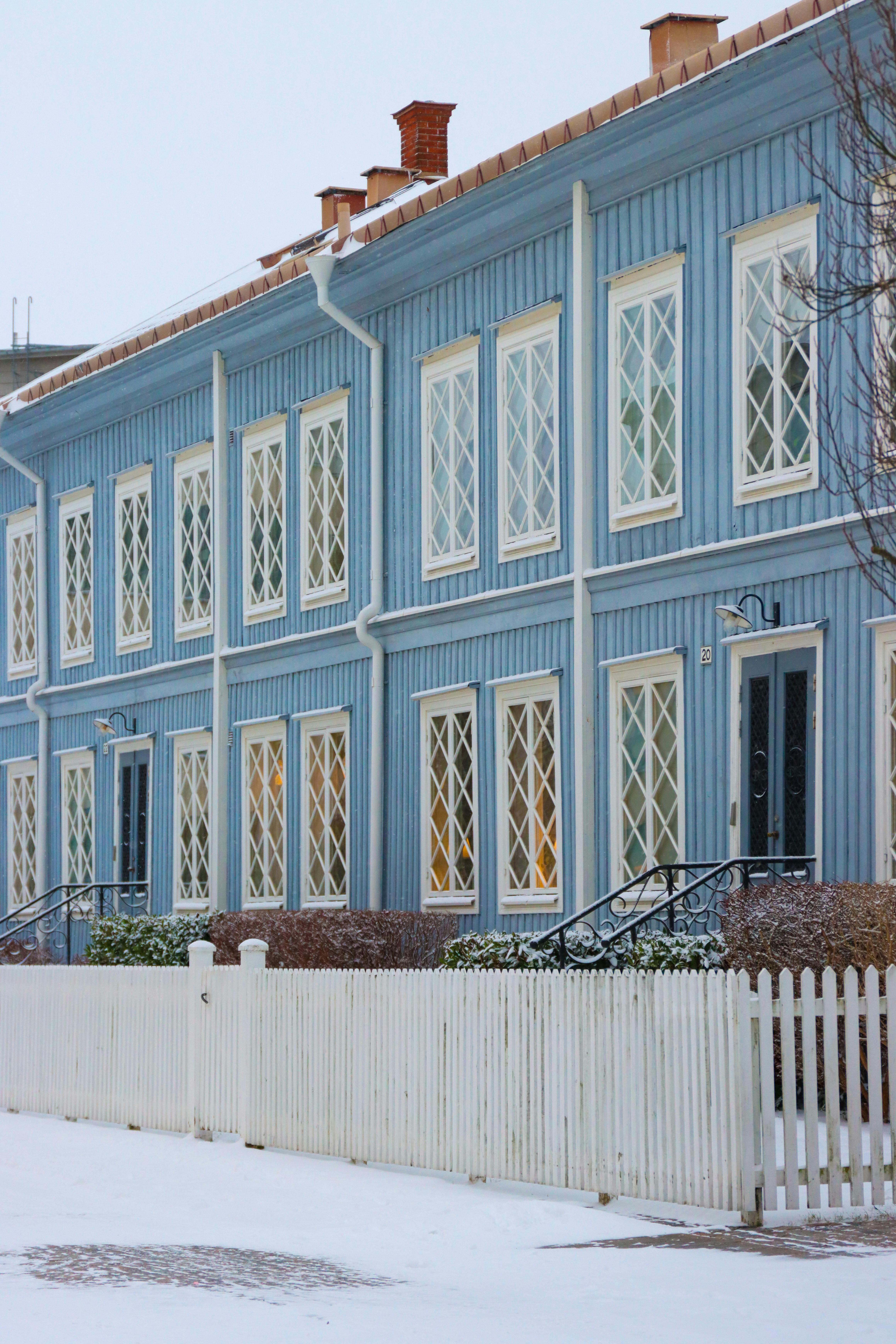 Charming Blue Houses in Snowy Jönköping · Free Stock Photo
