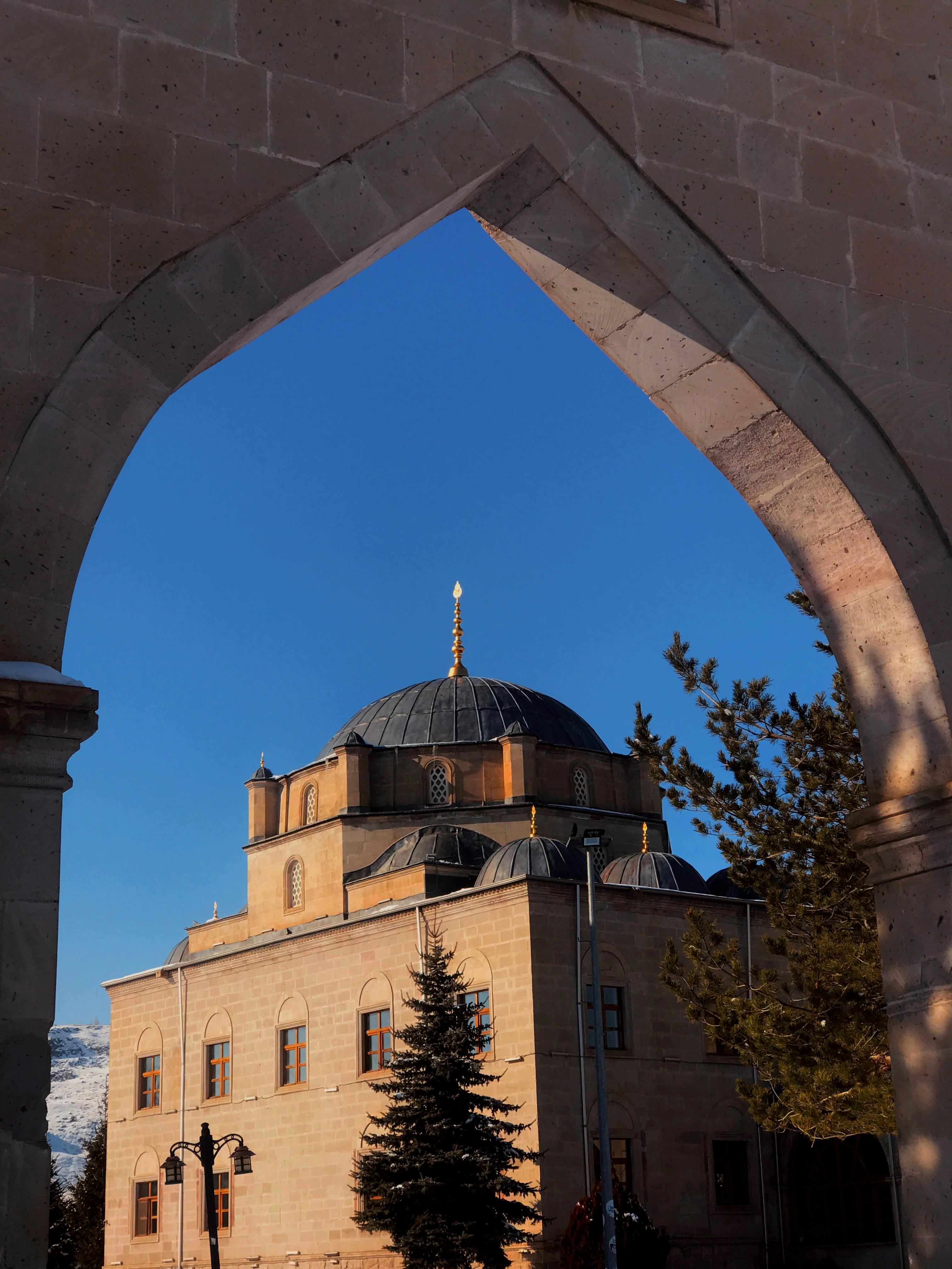 Toppan Building Photos, Download The BEST Free Toppan Building Stock ...