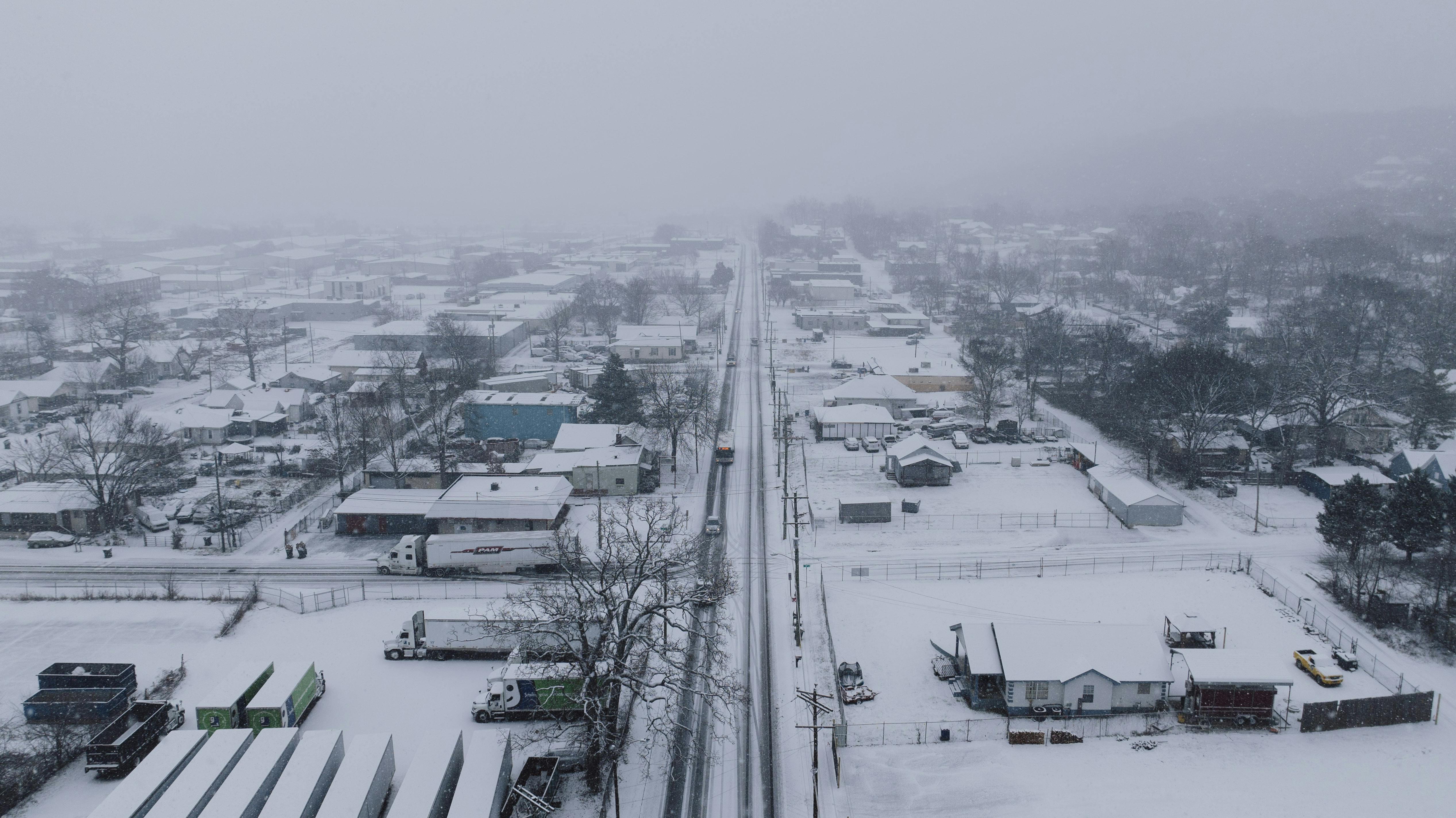 Snowy Aerial View of Chattanooga Neighborhood · Free Stock Photo