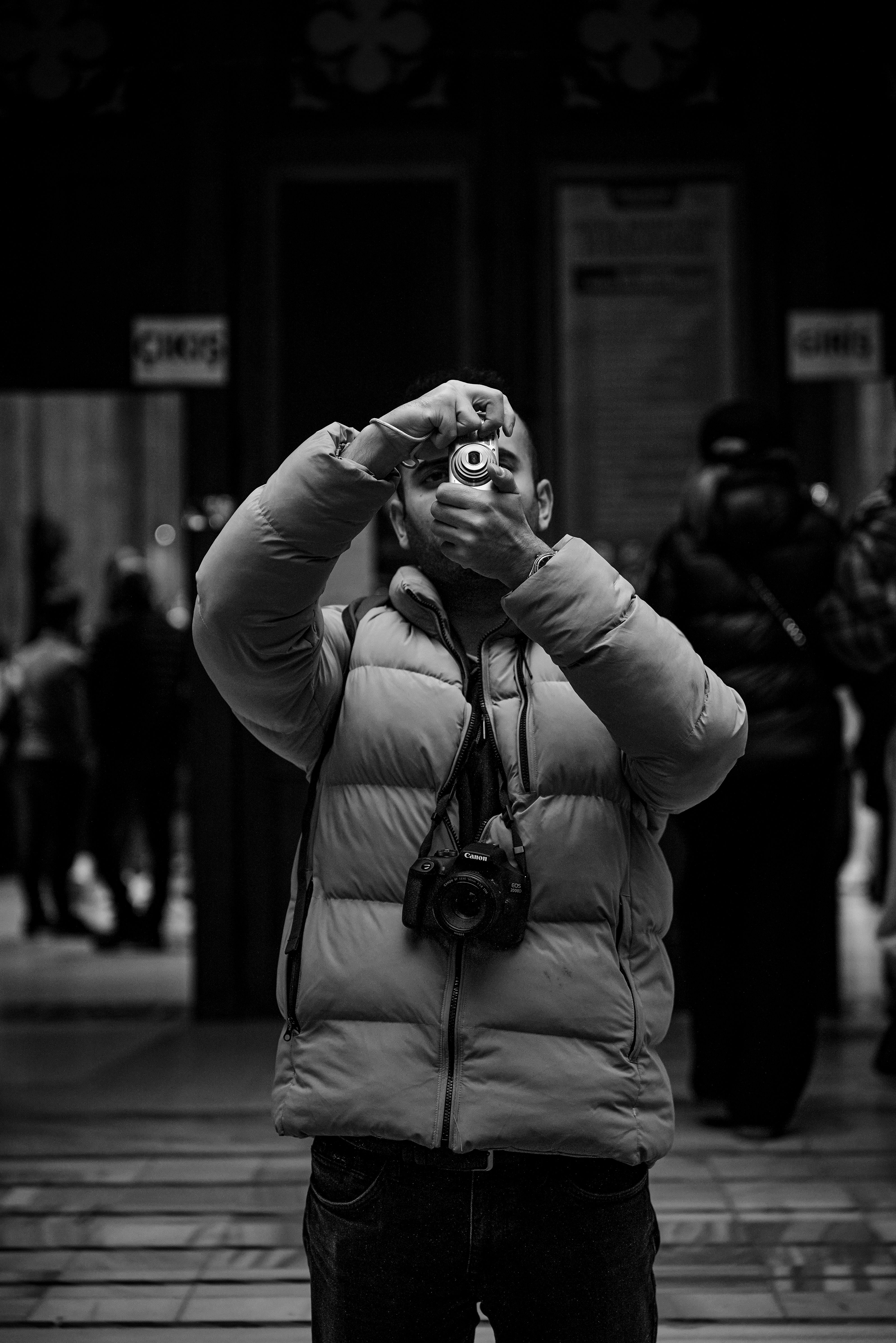 Mid Shots Of People Photos, Download The BEST Free Mid Shots Of People ...