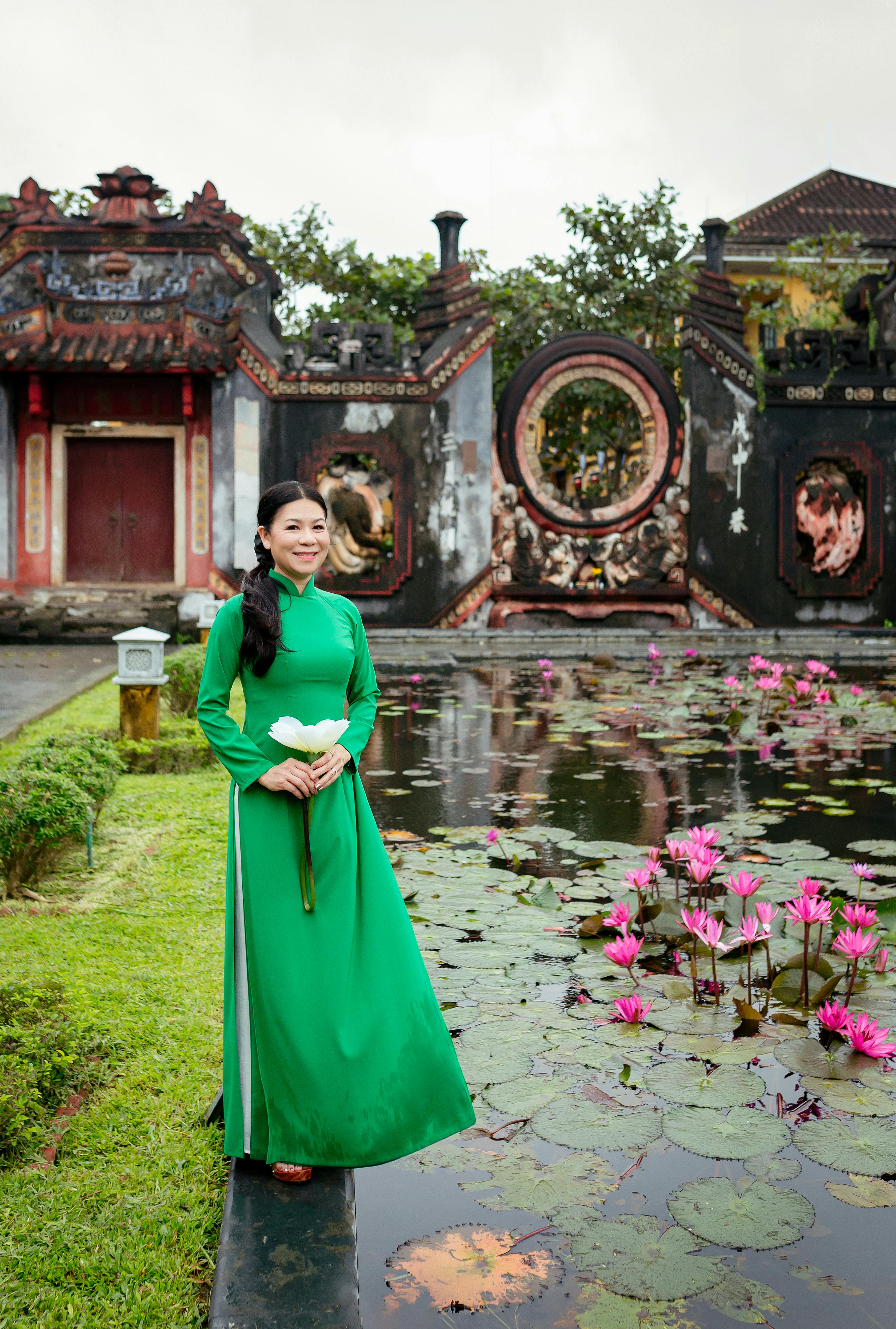 Lotus Stam Photos, Download The BEST Free Lotus Stam Stock Photos & HD ...