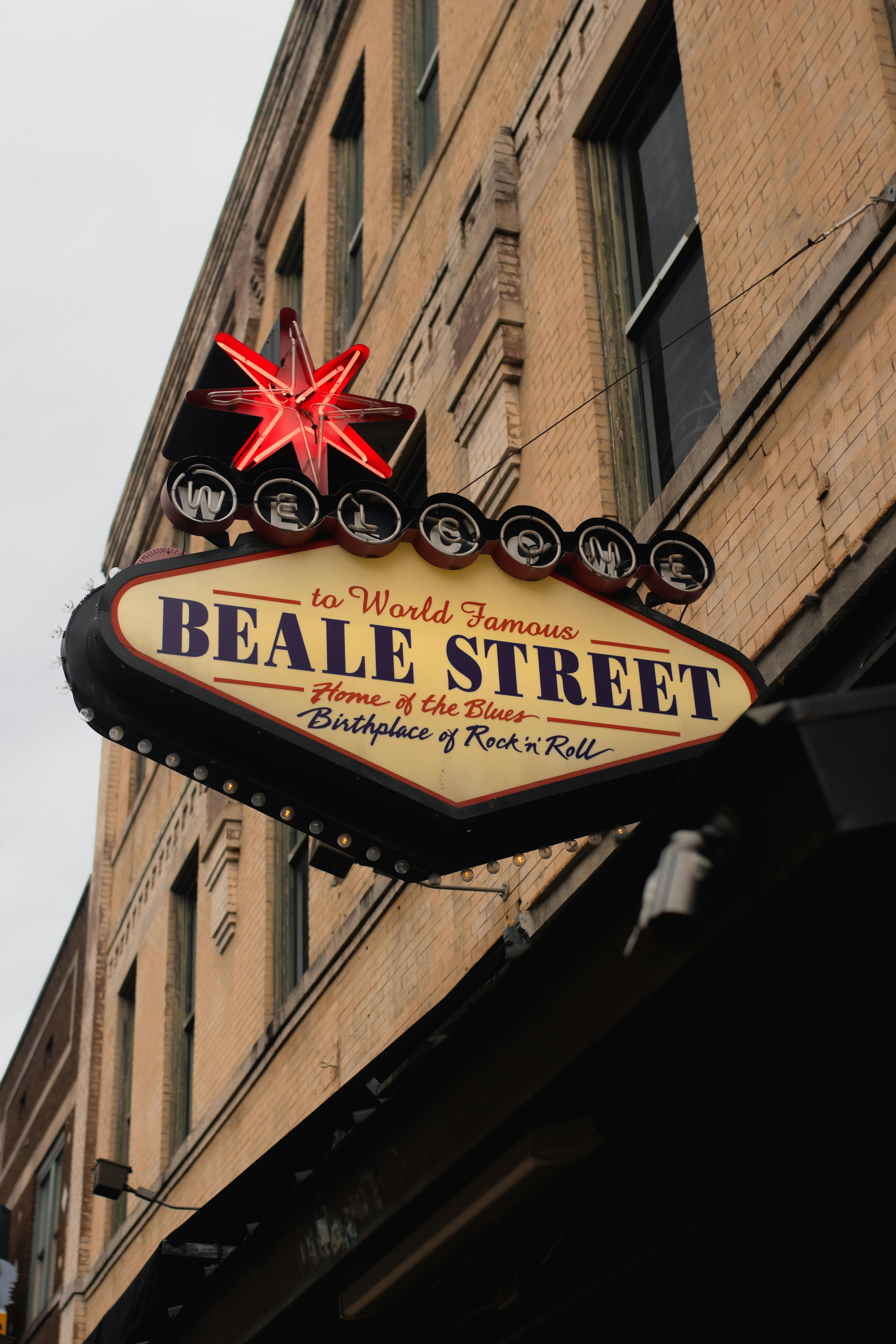 Beale Street Neon Sign in Memphis, Iconic Blues Landmark · Free Stock Photo