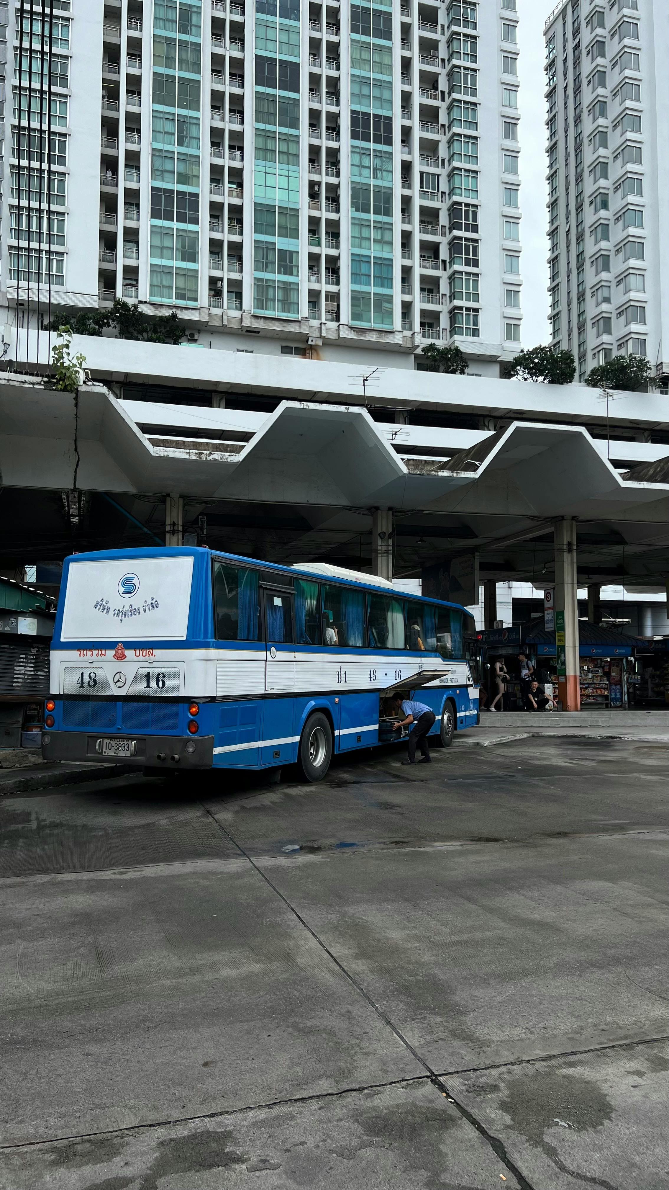 Public Bus at Urban Transit Hub · Free Stock Photo