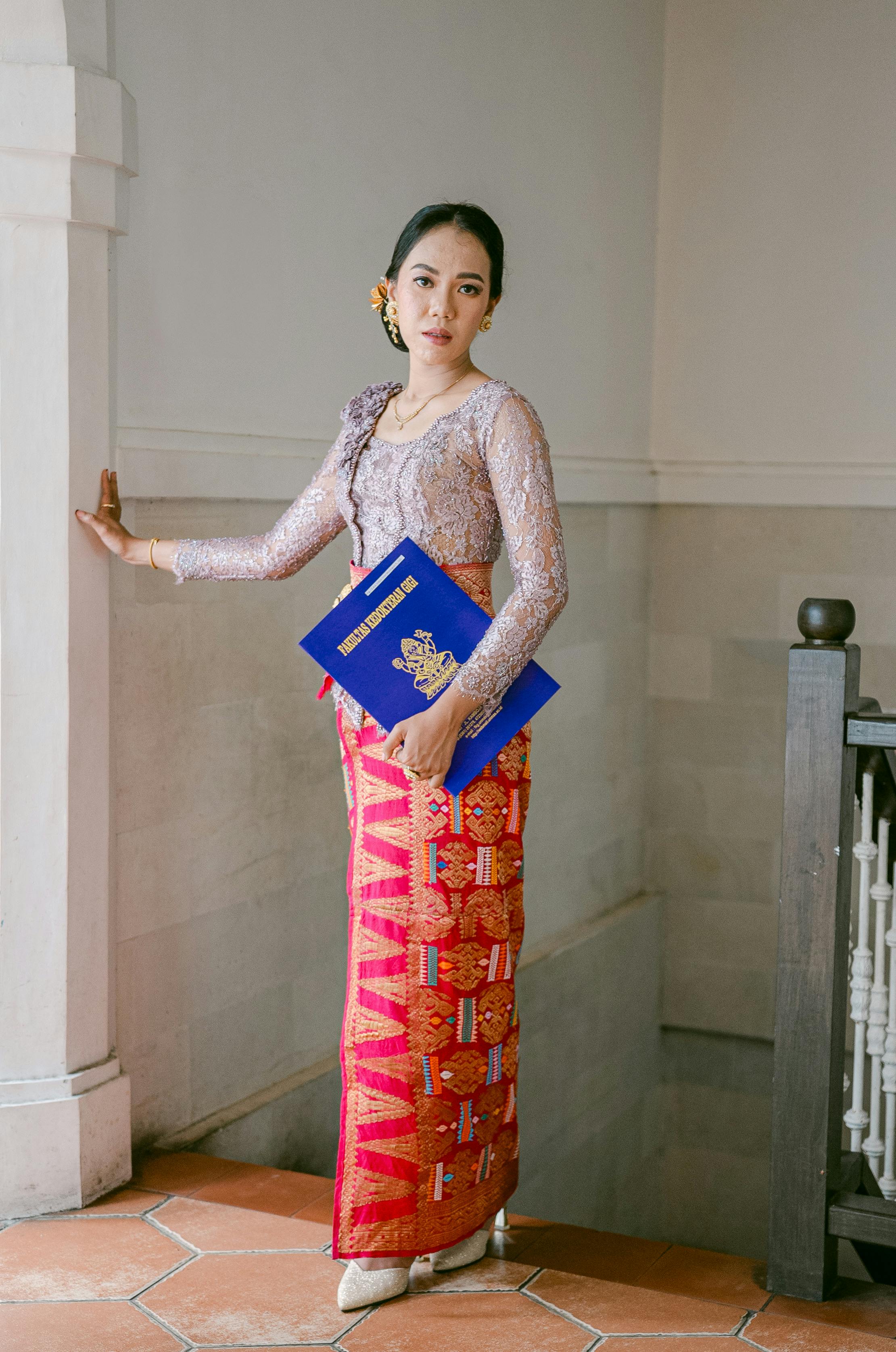 Traditional Woman in Southeast Asian Attire · Free Stock Photo