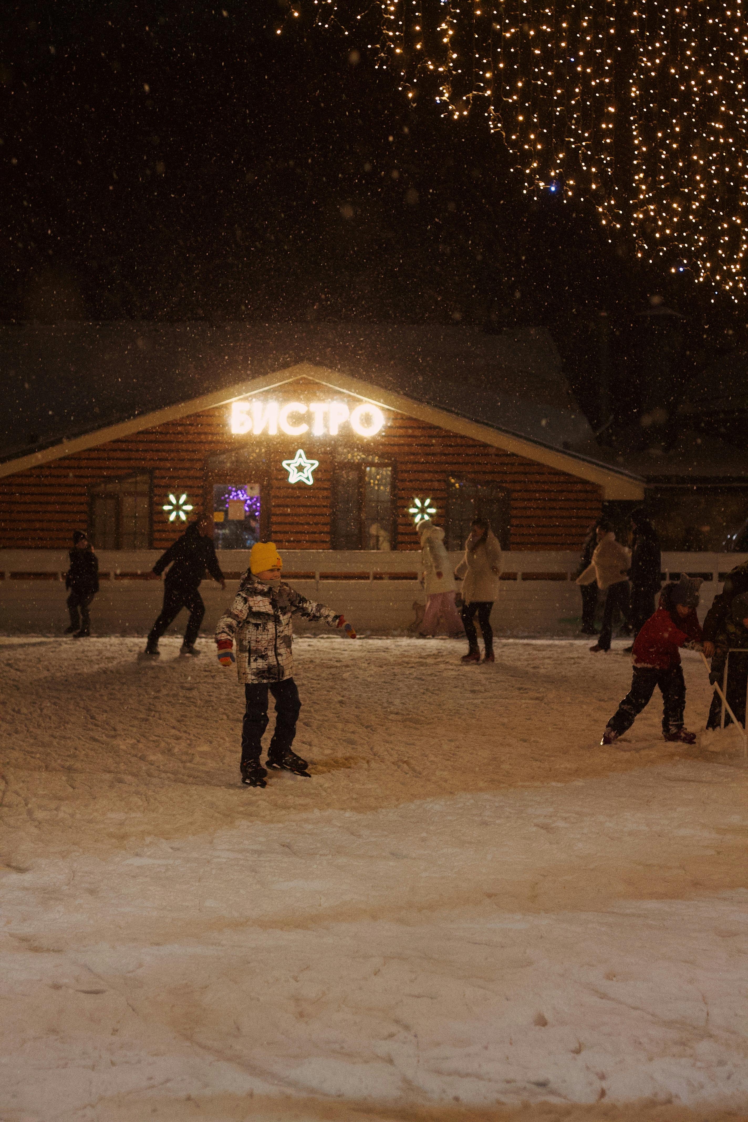 Outdoor Bistro Lights Photos, Download The BEST Free Outdoor Bistro ...