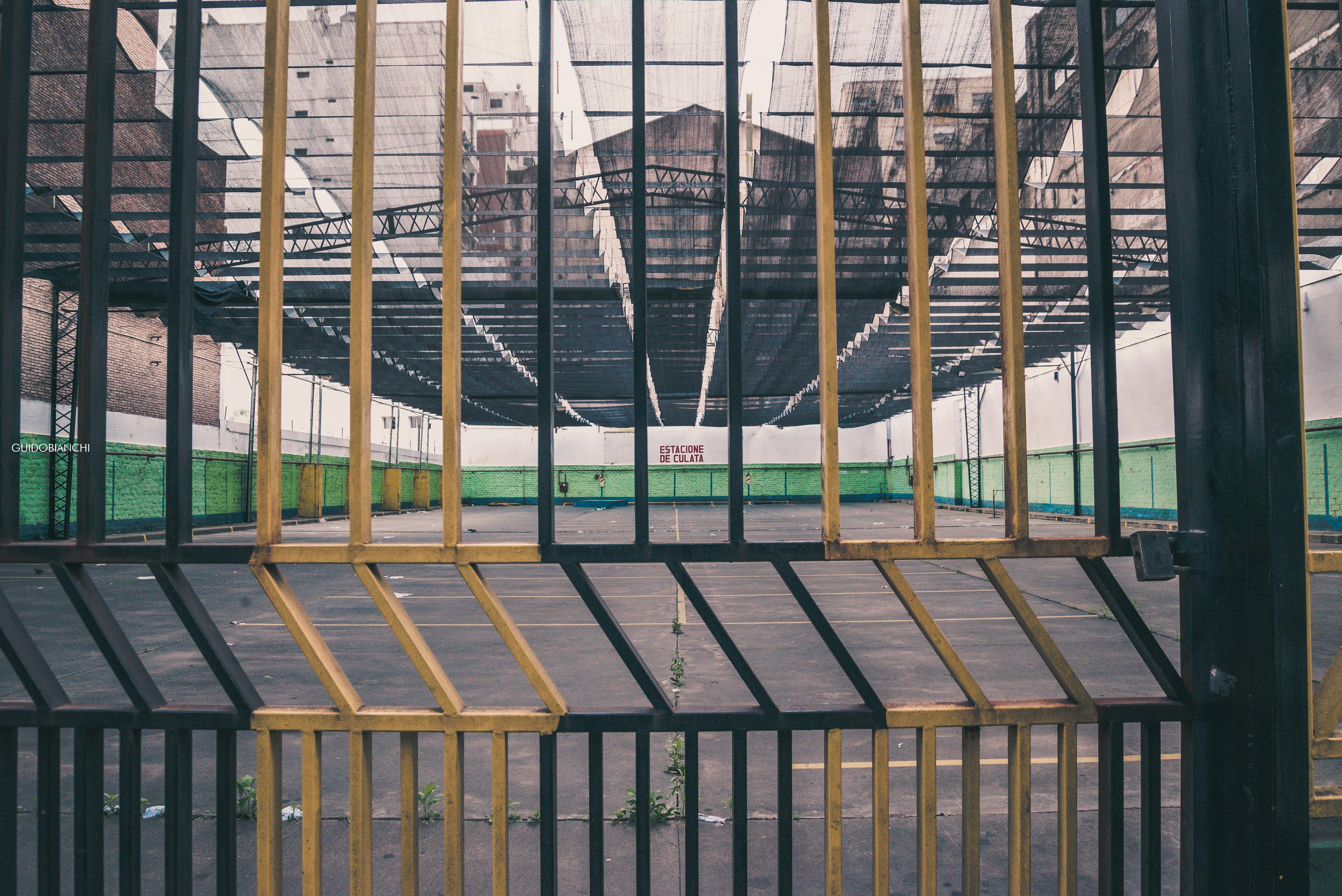 Caged Background Photos, Download The BEST Free Caged Background Stock ...