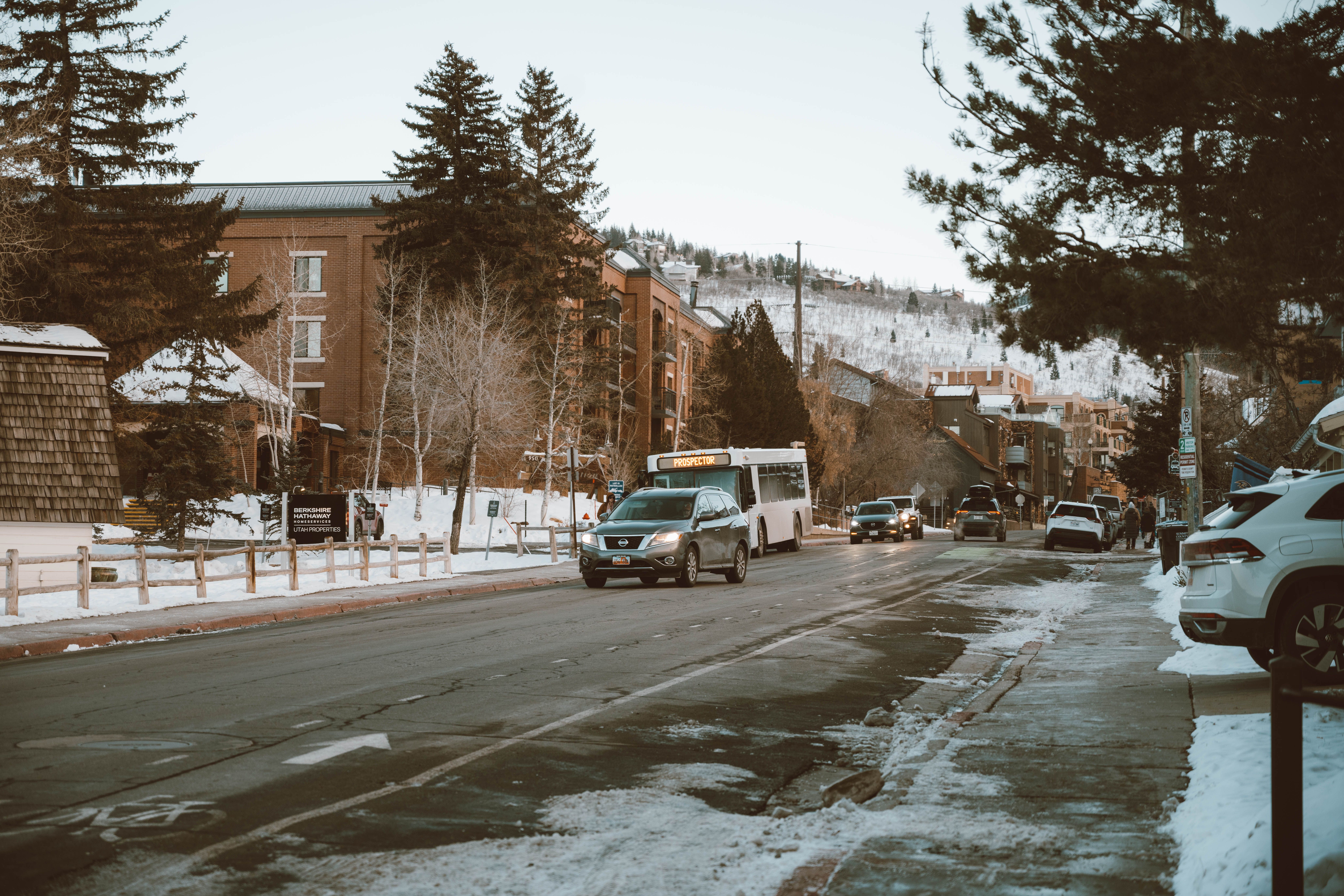 Winter Street Scene in Park City, Utah · Free Stock Photo