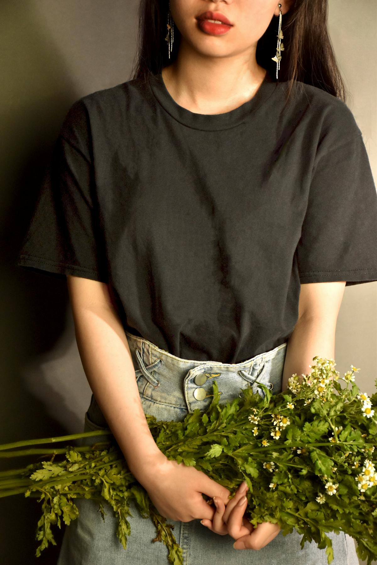 Woman Flowers Photos, Download The BEST Free Woman Flowers Stock Photos ...