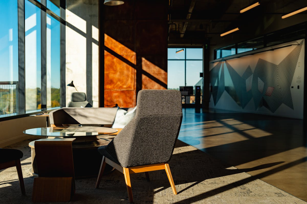 Warm And Inviting Office Space Photos, Download The BEST Free Warm And ...