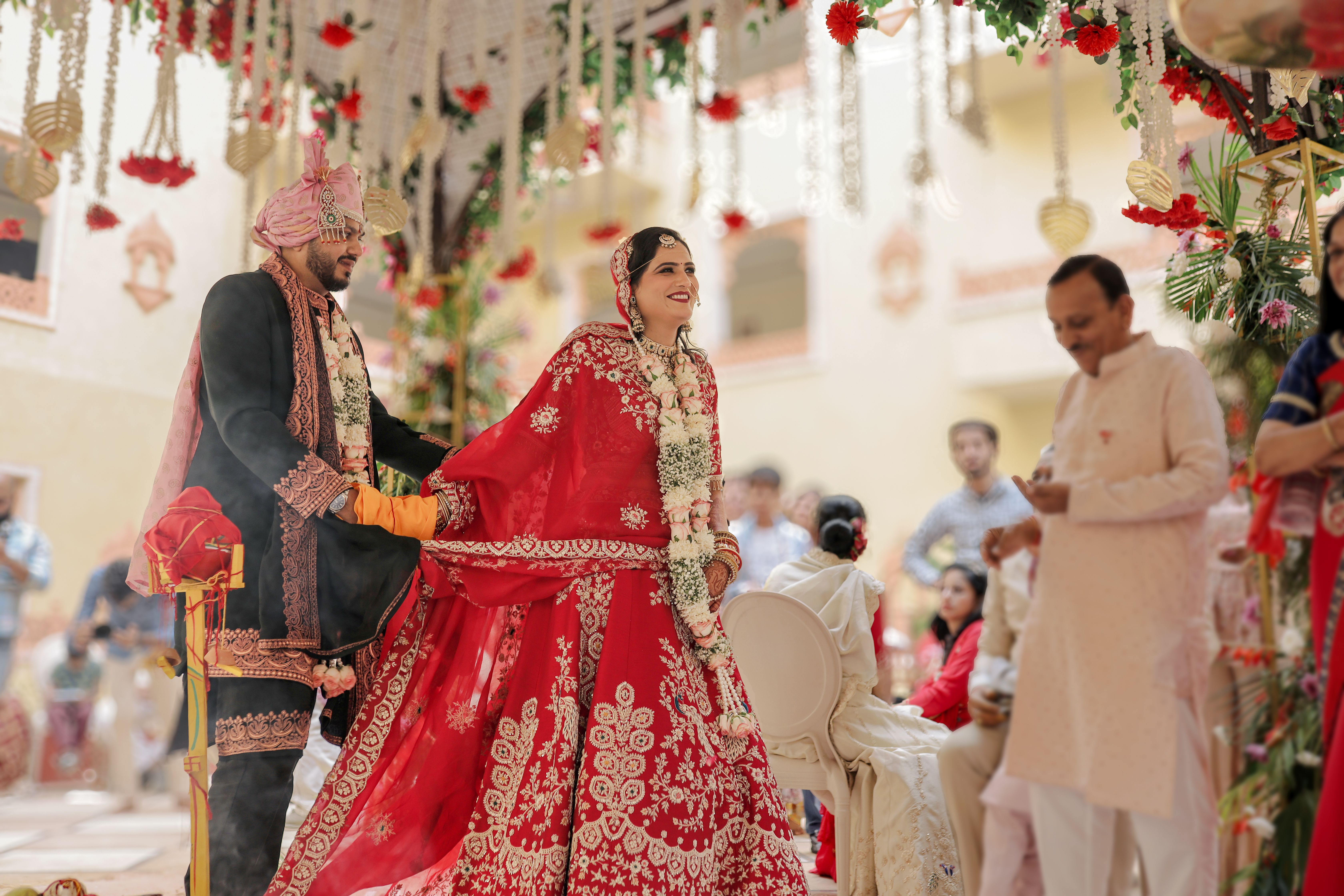 Vibrant Indian Wedding Ceremony with Traditions · Free Stock Photo