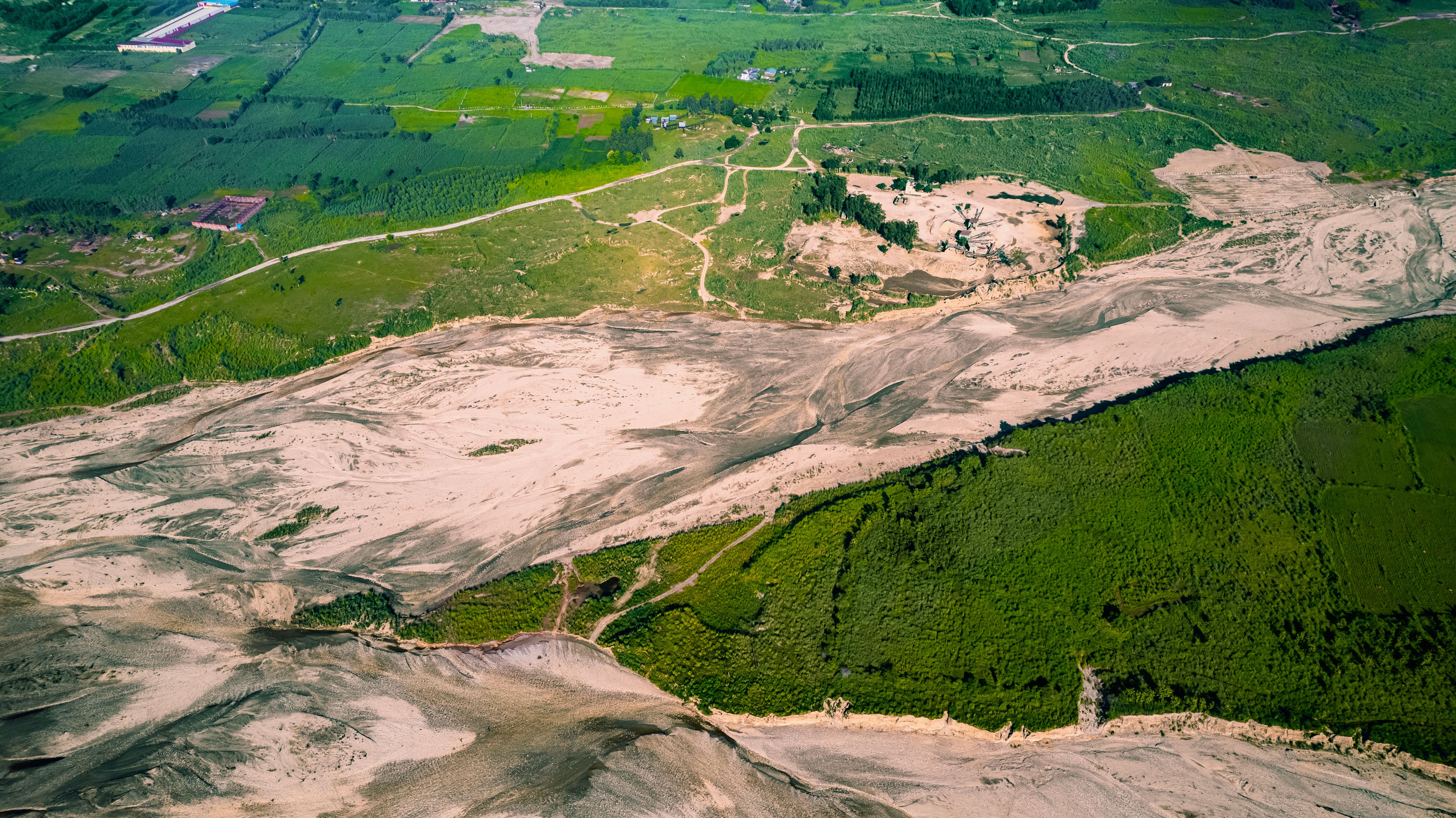 Aerial View of Green Fields and Sand Dunes in India · Free Stock Photo