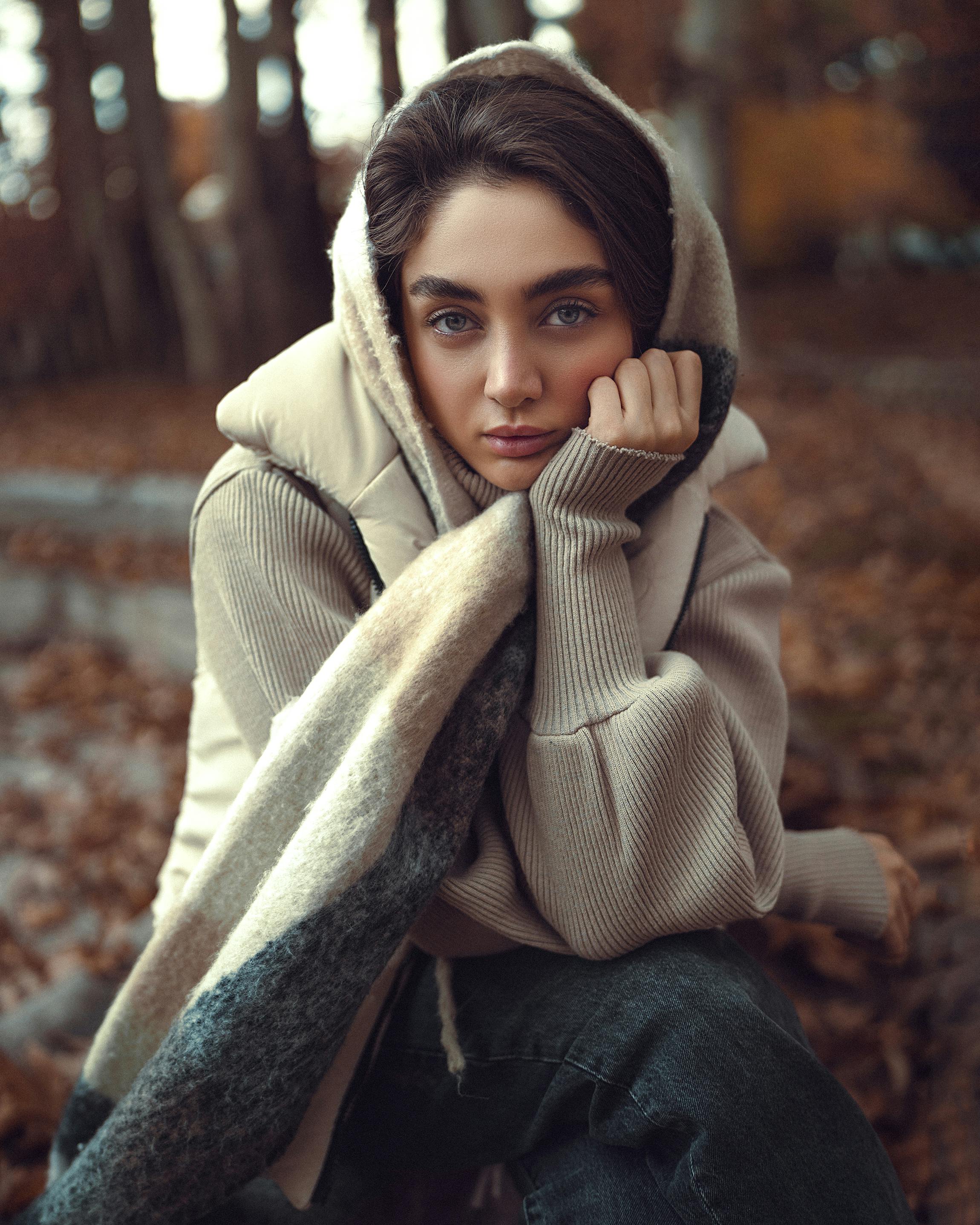 Stylish Woman in Cozy Fall Fashion Portrait · Free Stock Photo