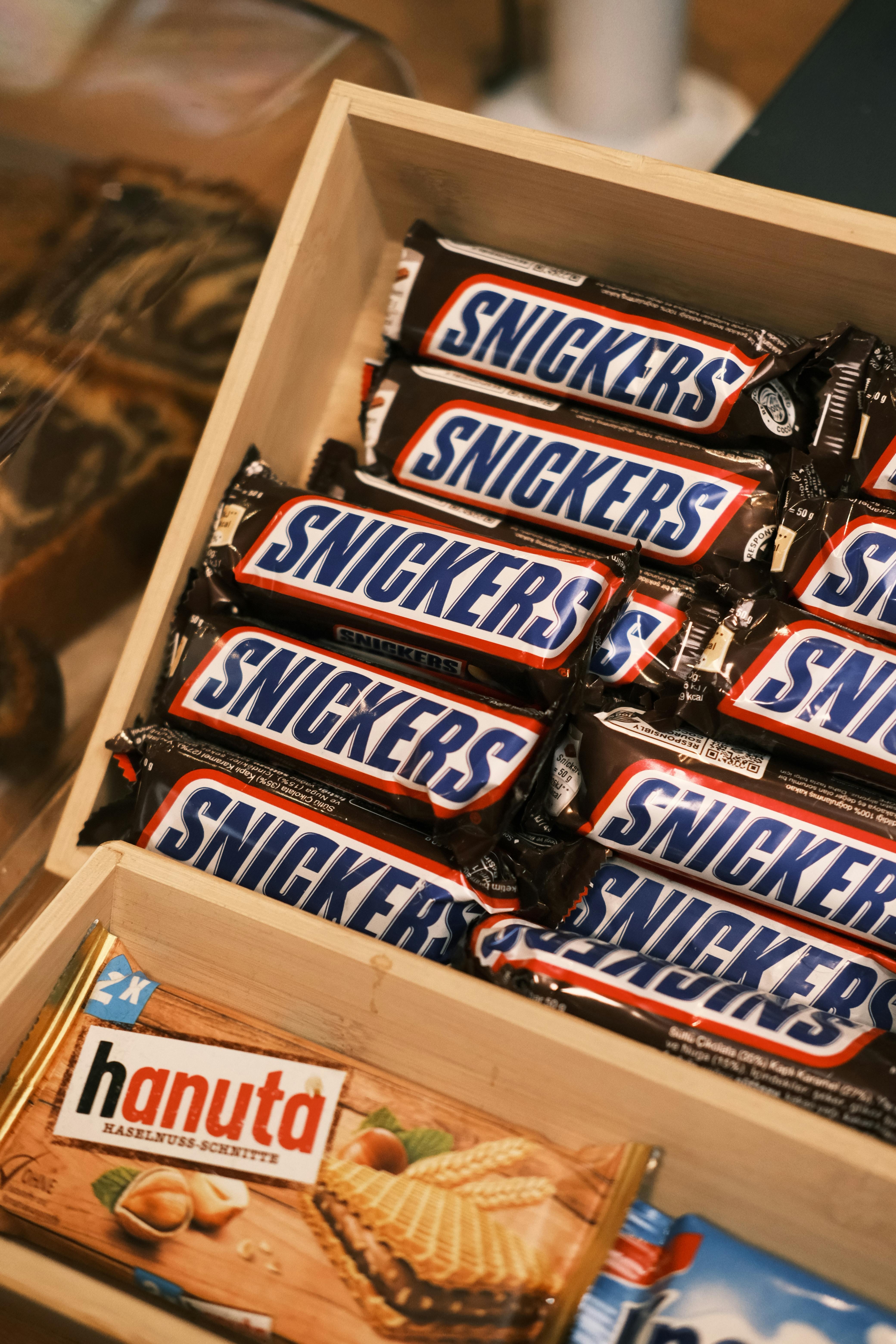 14+ Fotos y Imágenes de Snickers Gratis · Banco de Fotos Gratis
