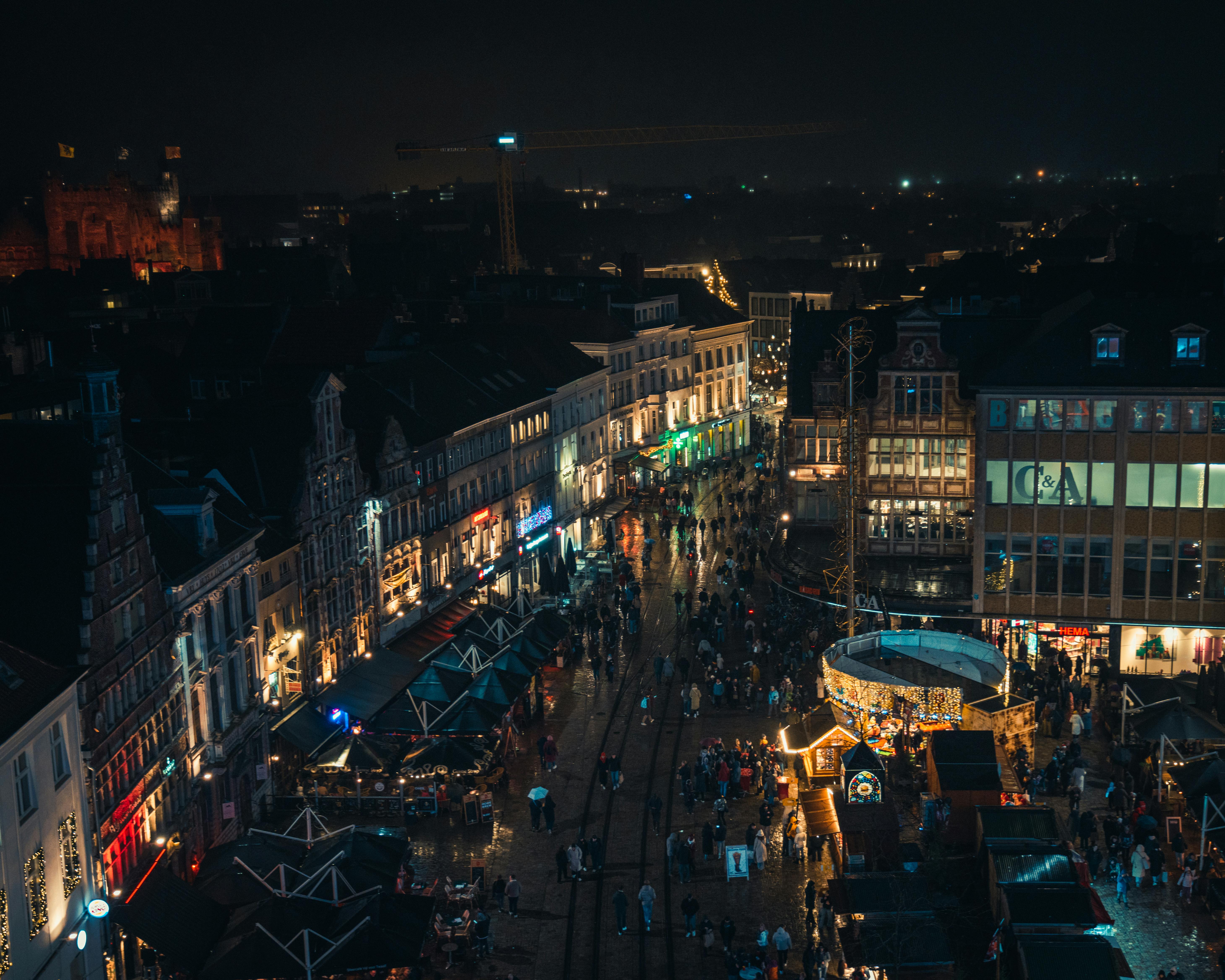 Quite Dark Town Photos, Download The BEST Free Quite Dark Town Stock ...