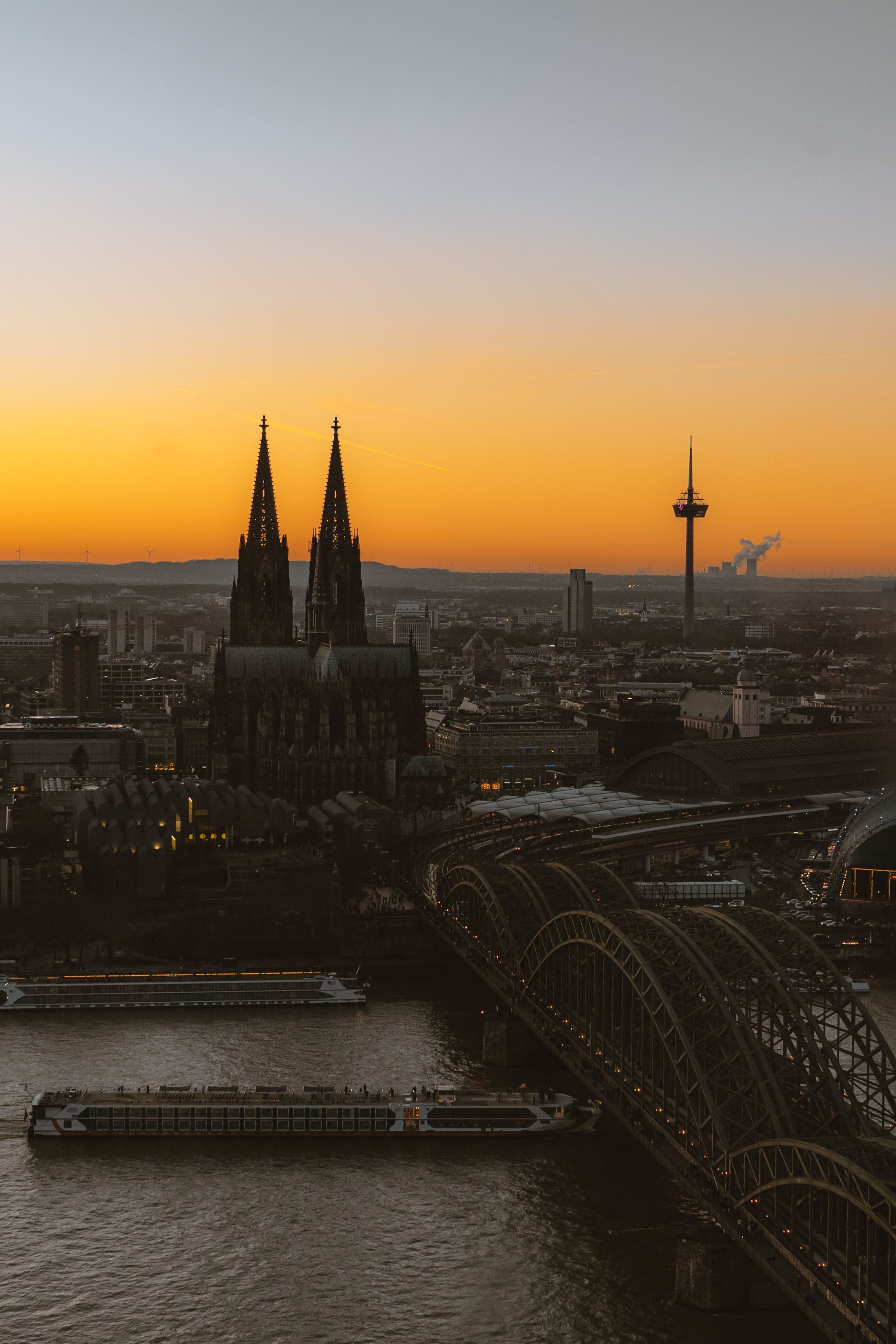 Aerial View of Cologne Cathedral at Sunset · Free Stock Photo