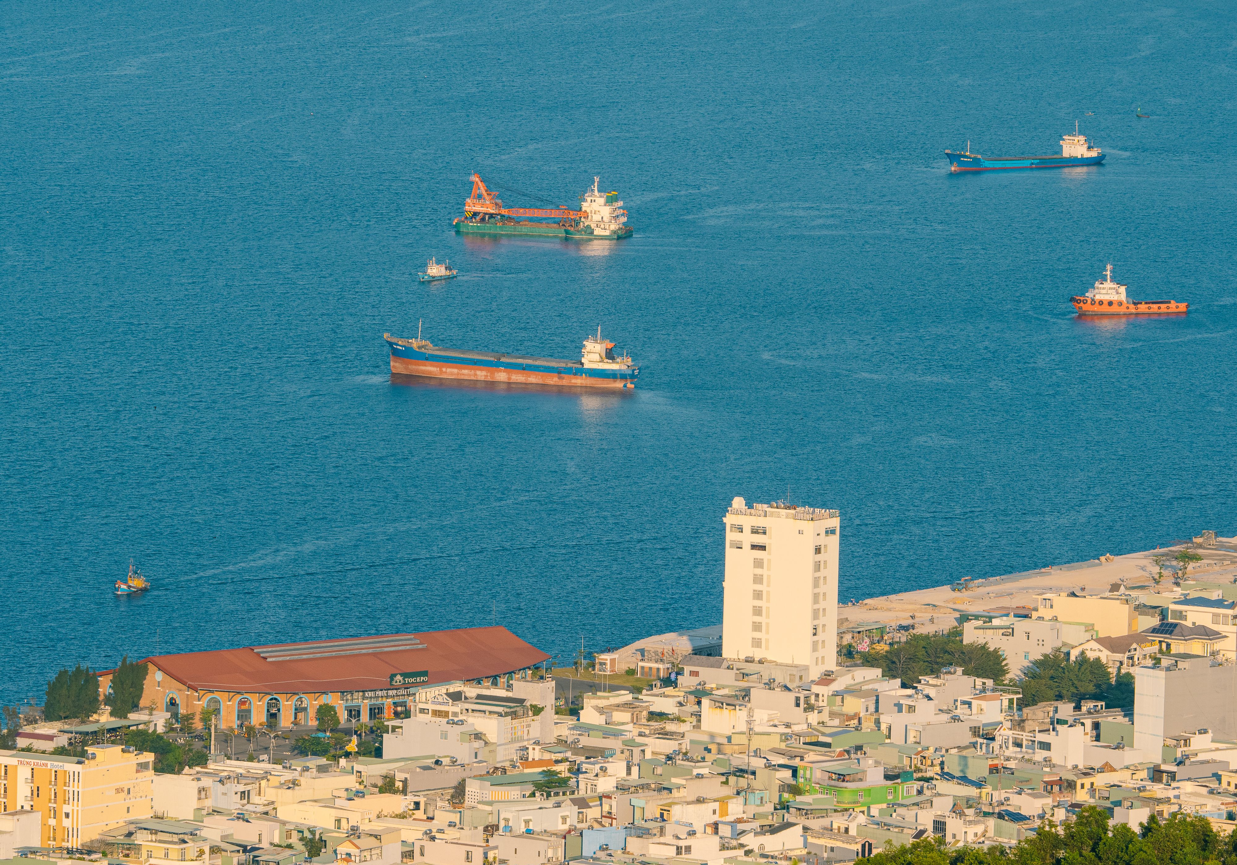 Aerial view of ships in Quy Nhơn harbor · Free Stock Photo