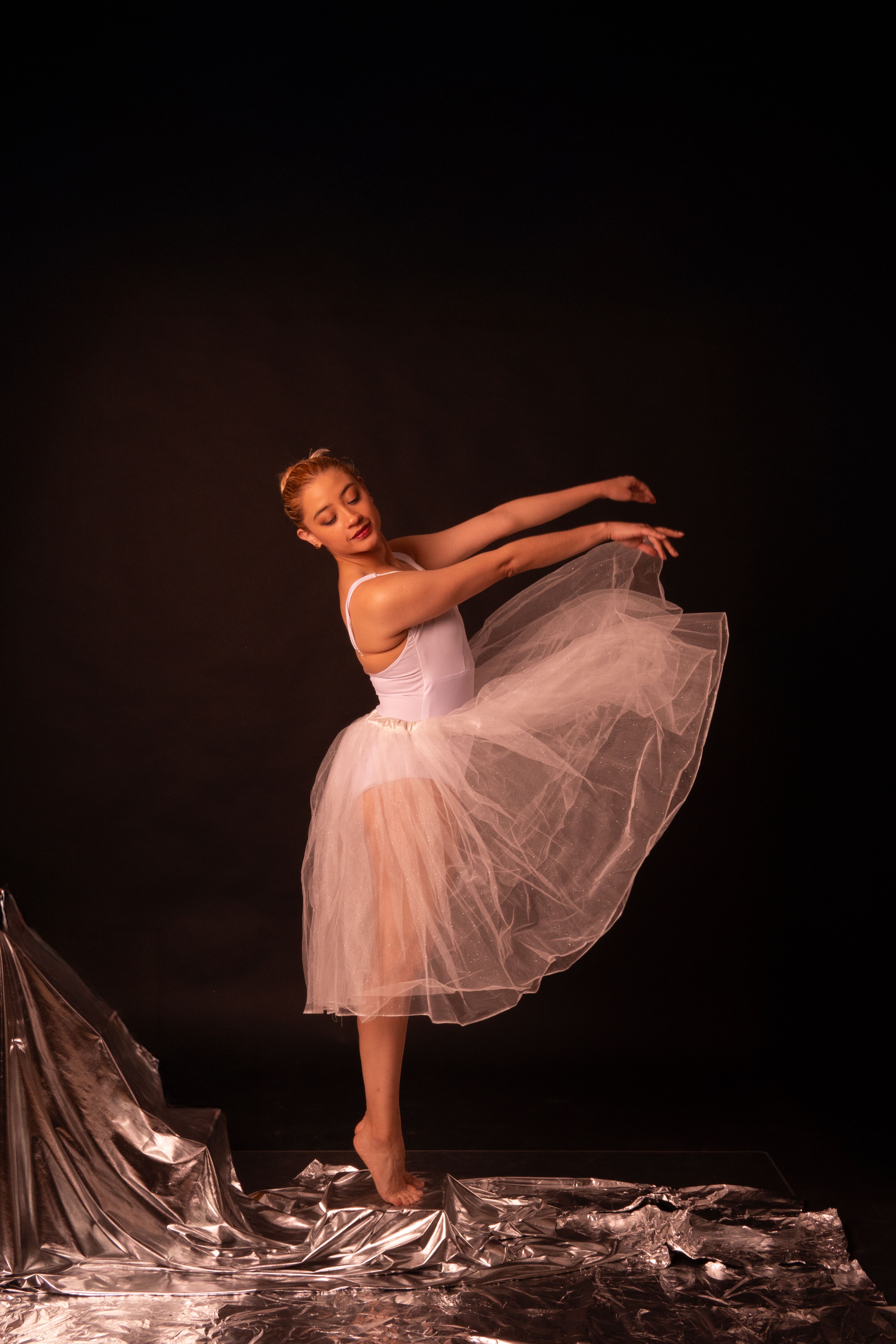 Elegant Ballet Dancer in Artistic Pose · Free Stock Photo