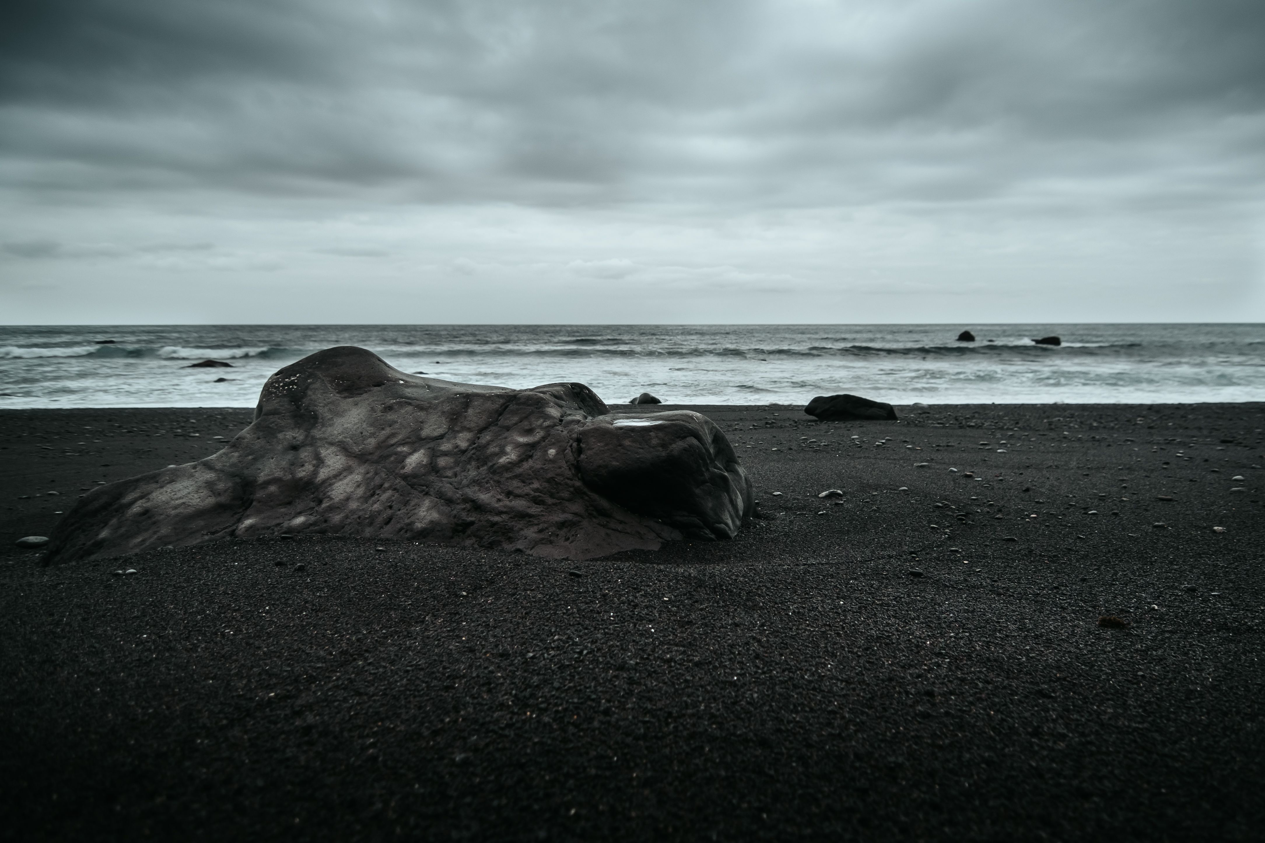 Dark Cliffside Photos, Download The BEST Free Dark Cliffside Stock ...