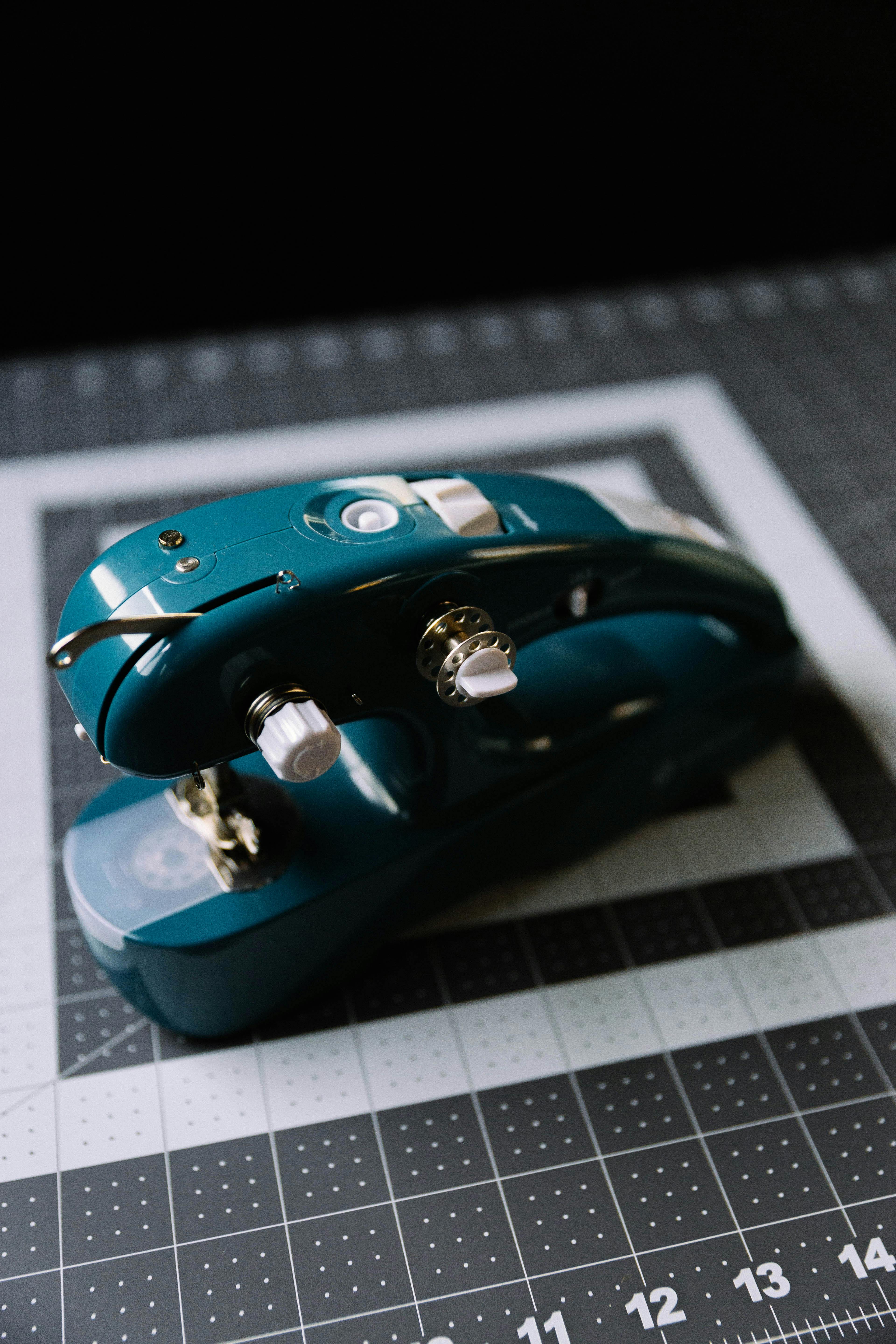 Portable Sewing Machine Photos, Download The BEST Free Portable Sewing ...