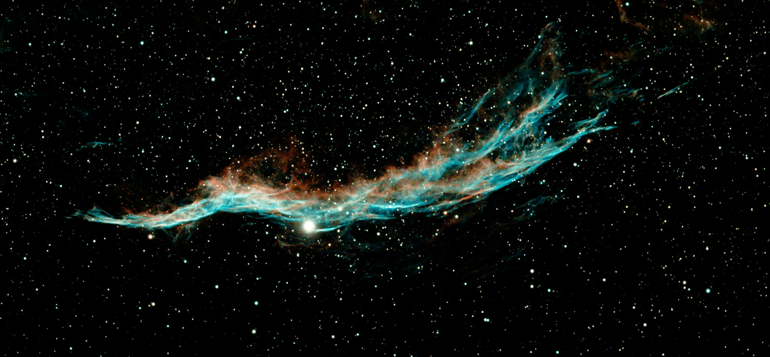 La Superbe Nébuleuse Du Voile En Photographie De L'espace Lointain · Photo gratuite