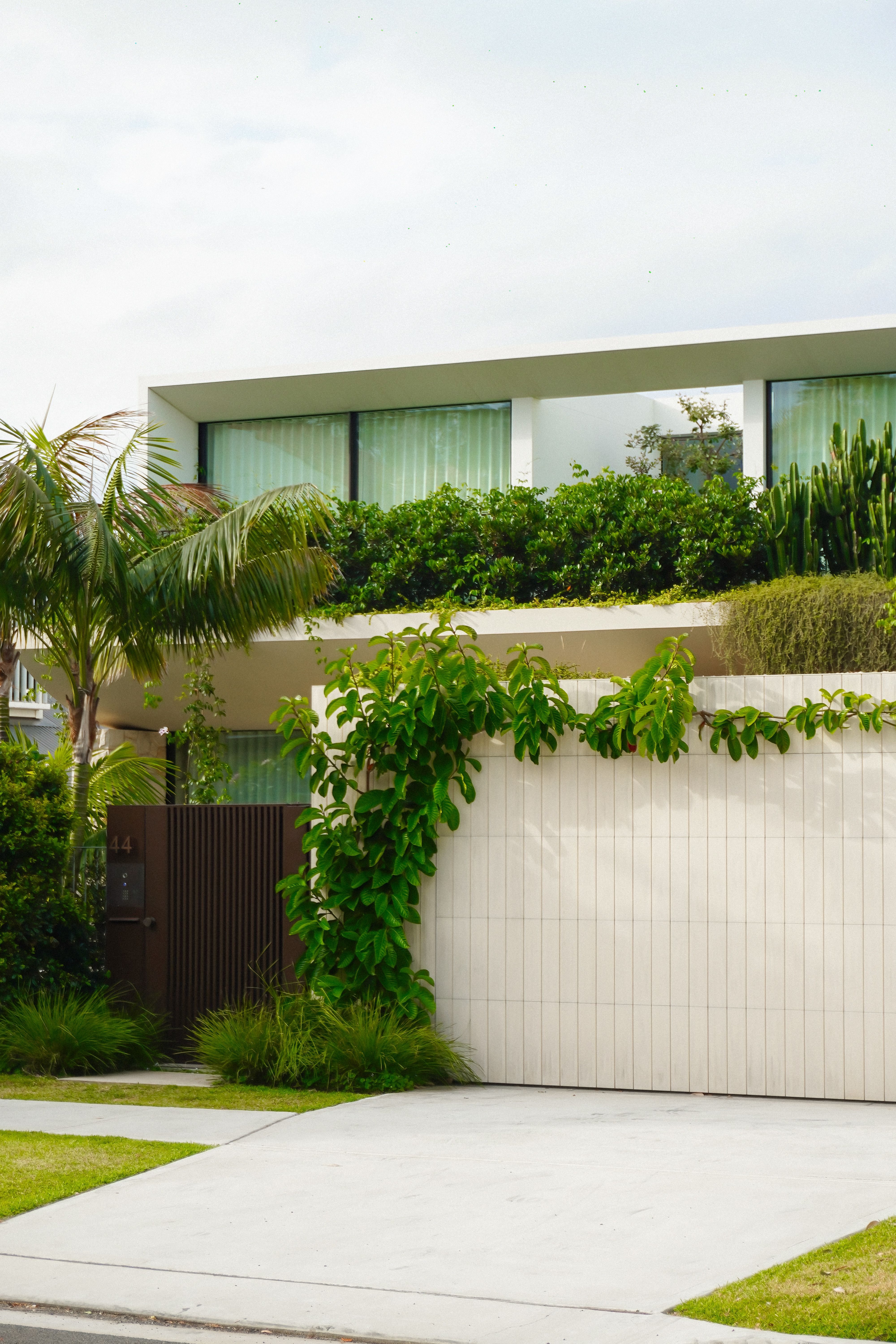Modern House Exterior Photos, Download The BEST Free Modern House ...