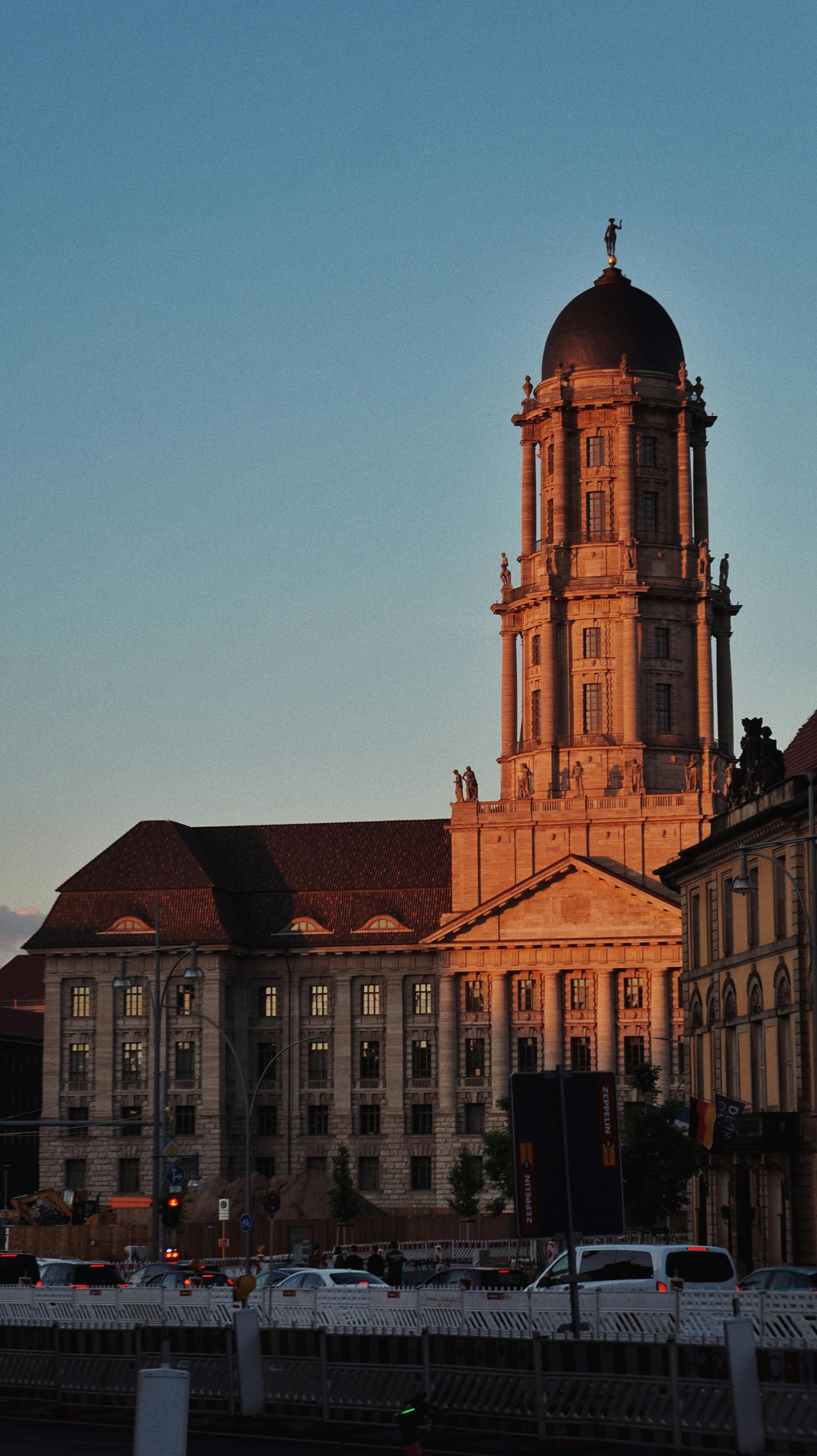 Historic German City Building at Sunset · Free Stock Photo