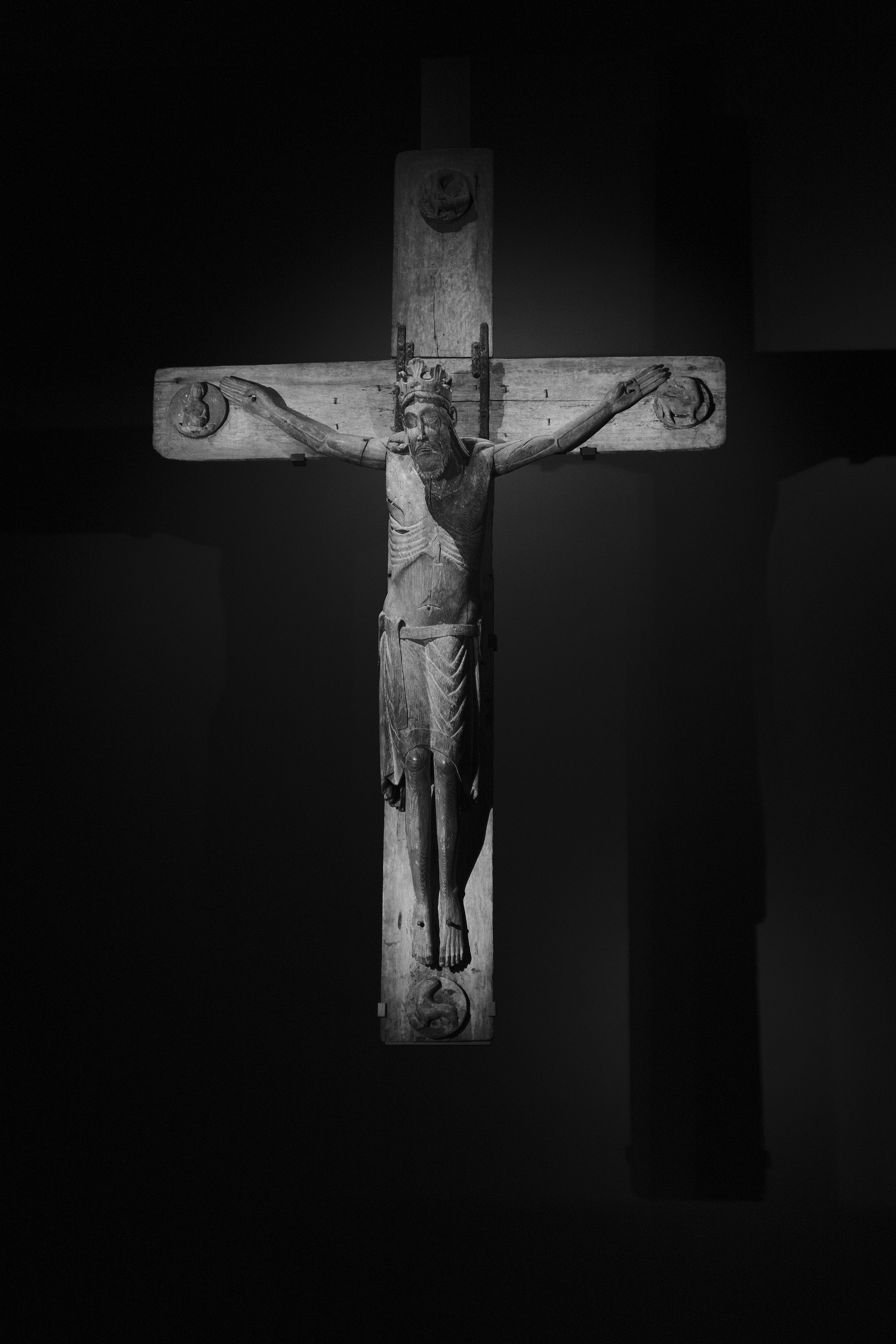 Black and White Wooden Crucifix in Shadow · Free Stock Photo