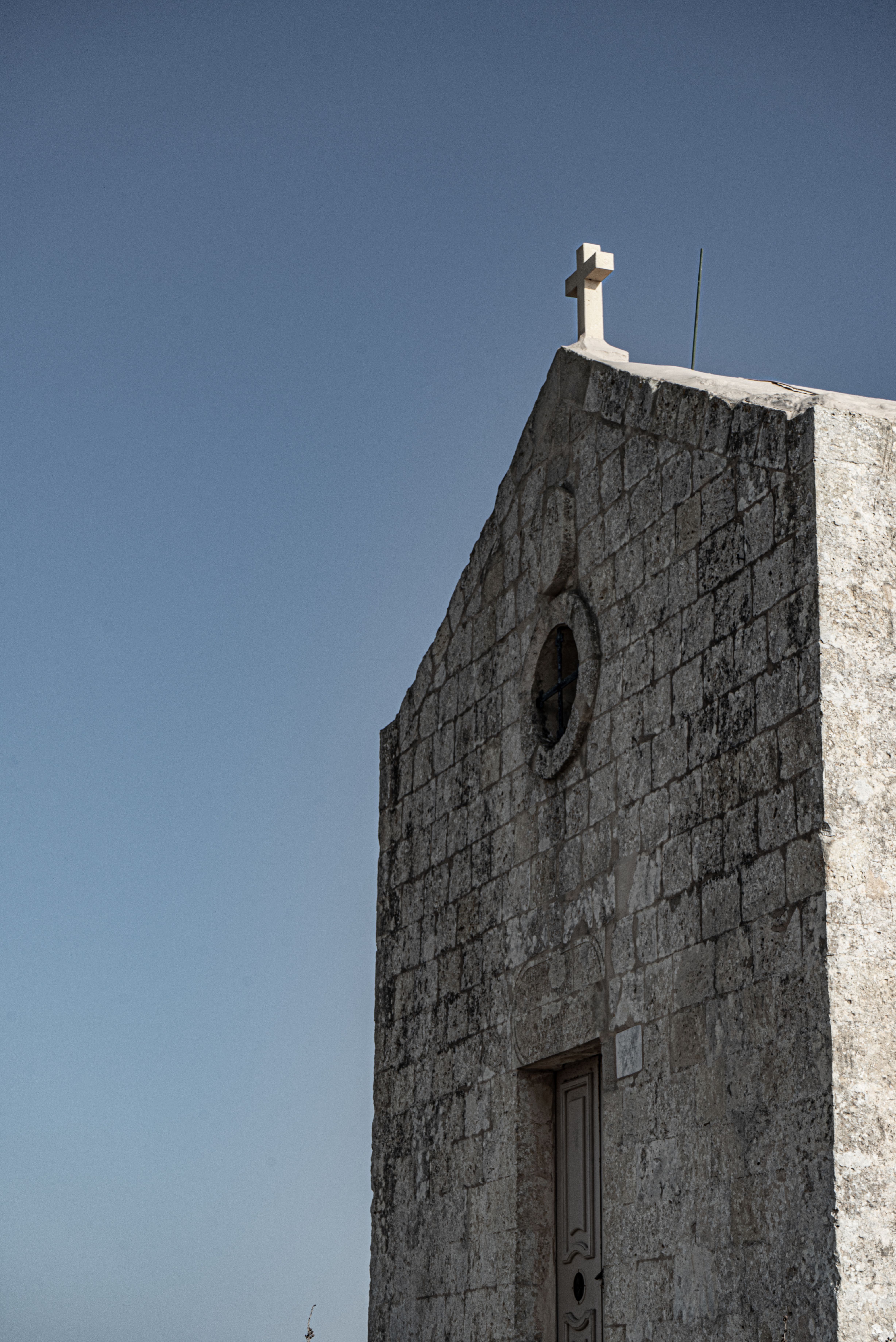 Fachada Histórica De Igreja De Pedra Em Malta · Foto profissional gratuita