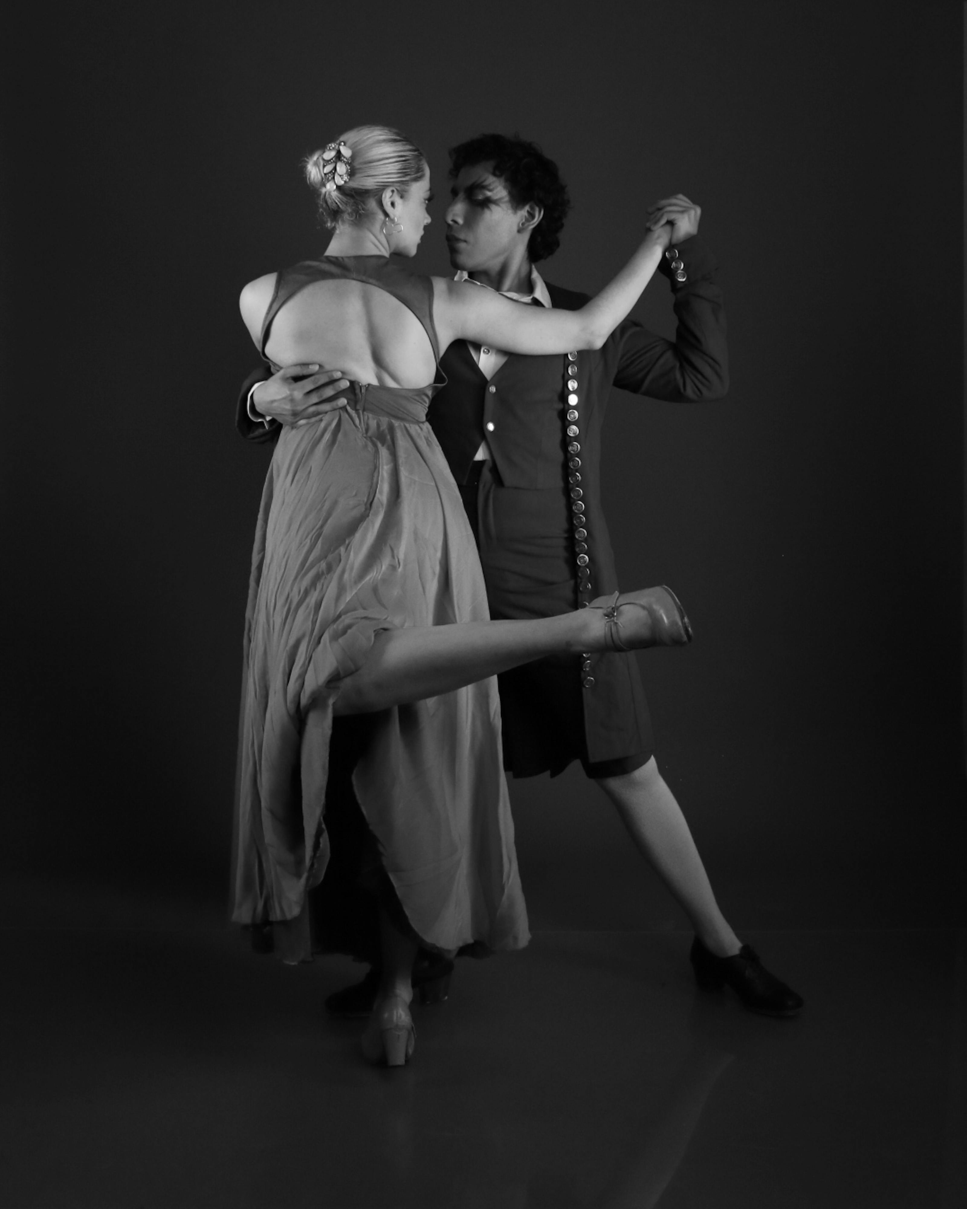 Elegant Black and White Tango Dance Pose · Free Stock Photo