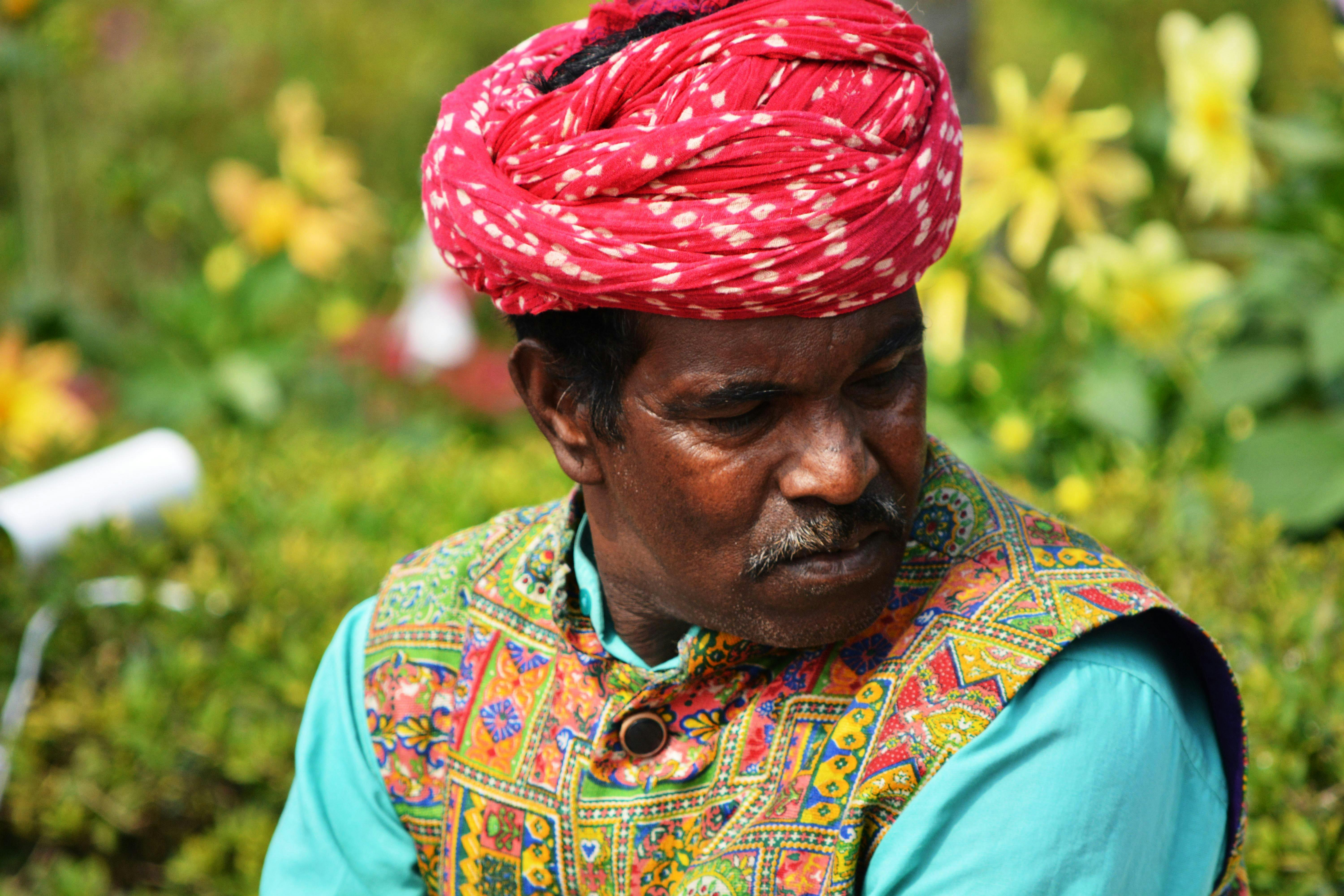 Colorful Traditional Attire in New Delhi, India · Free Stock Photo