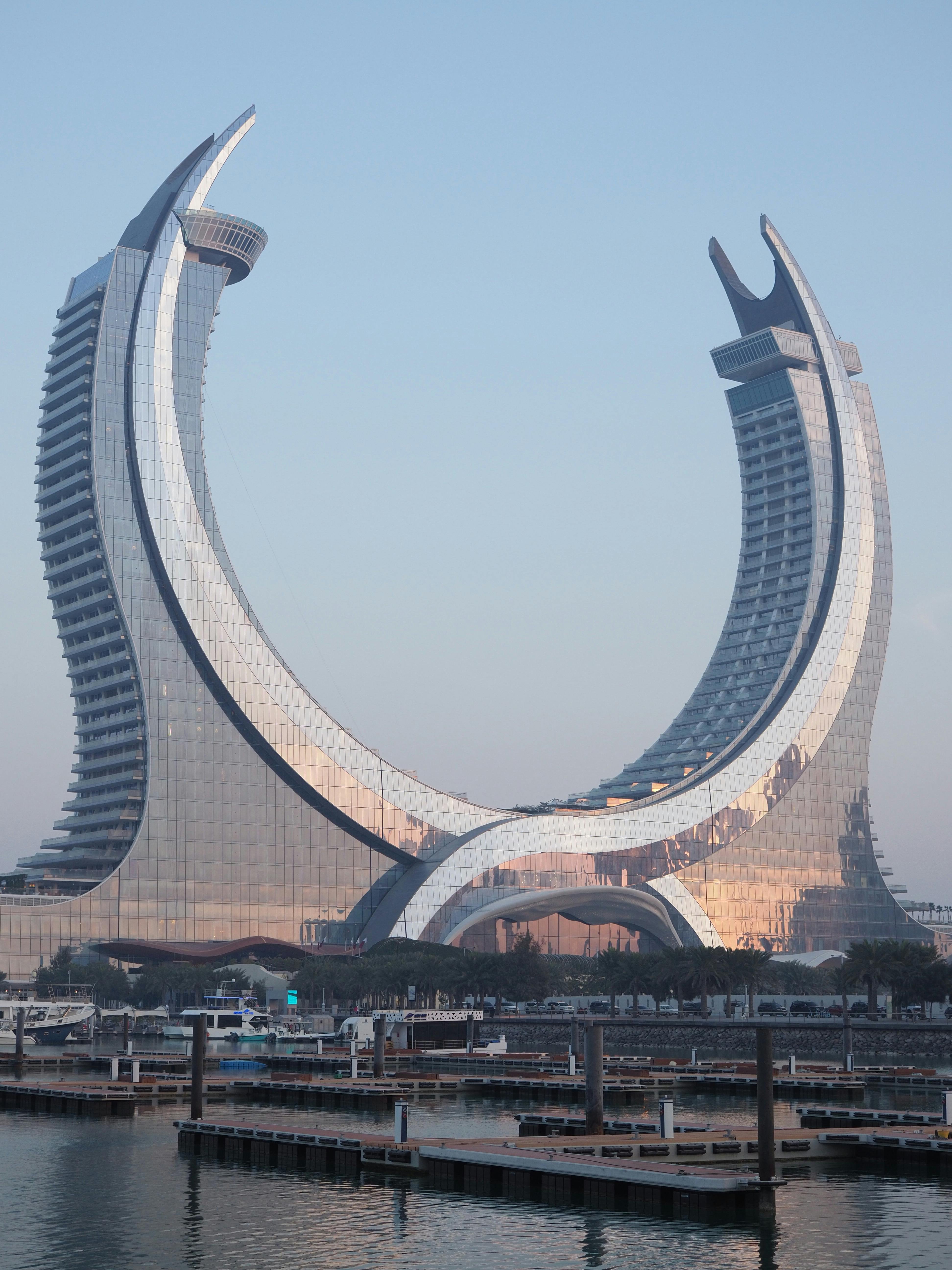 Iconic Modern Architecture in Doha Skyline · Free Stock Photo