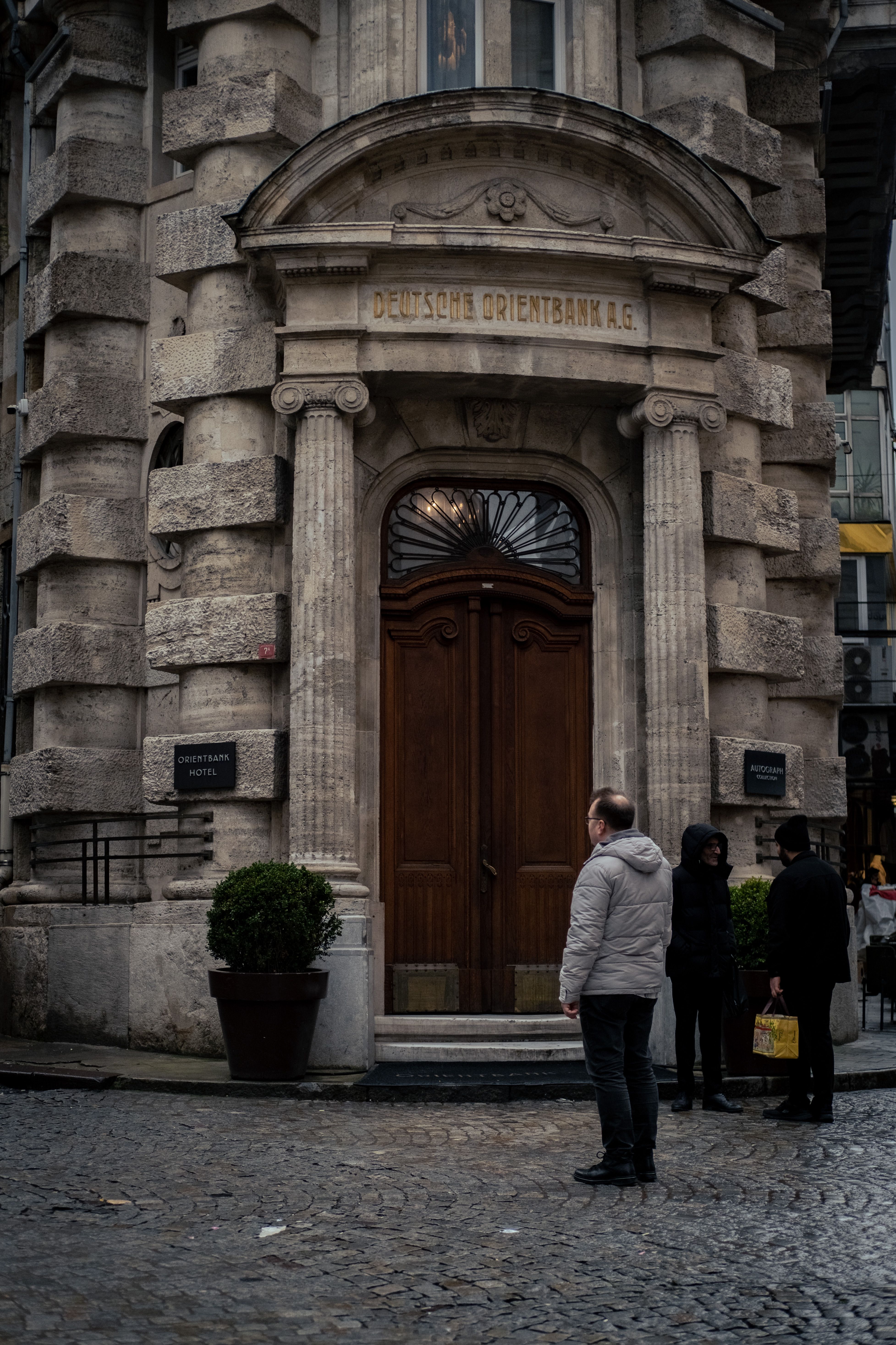 Historic Building Facade in Urban Street Scene · Free Stock Photo