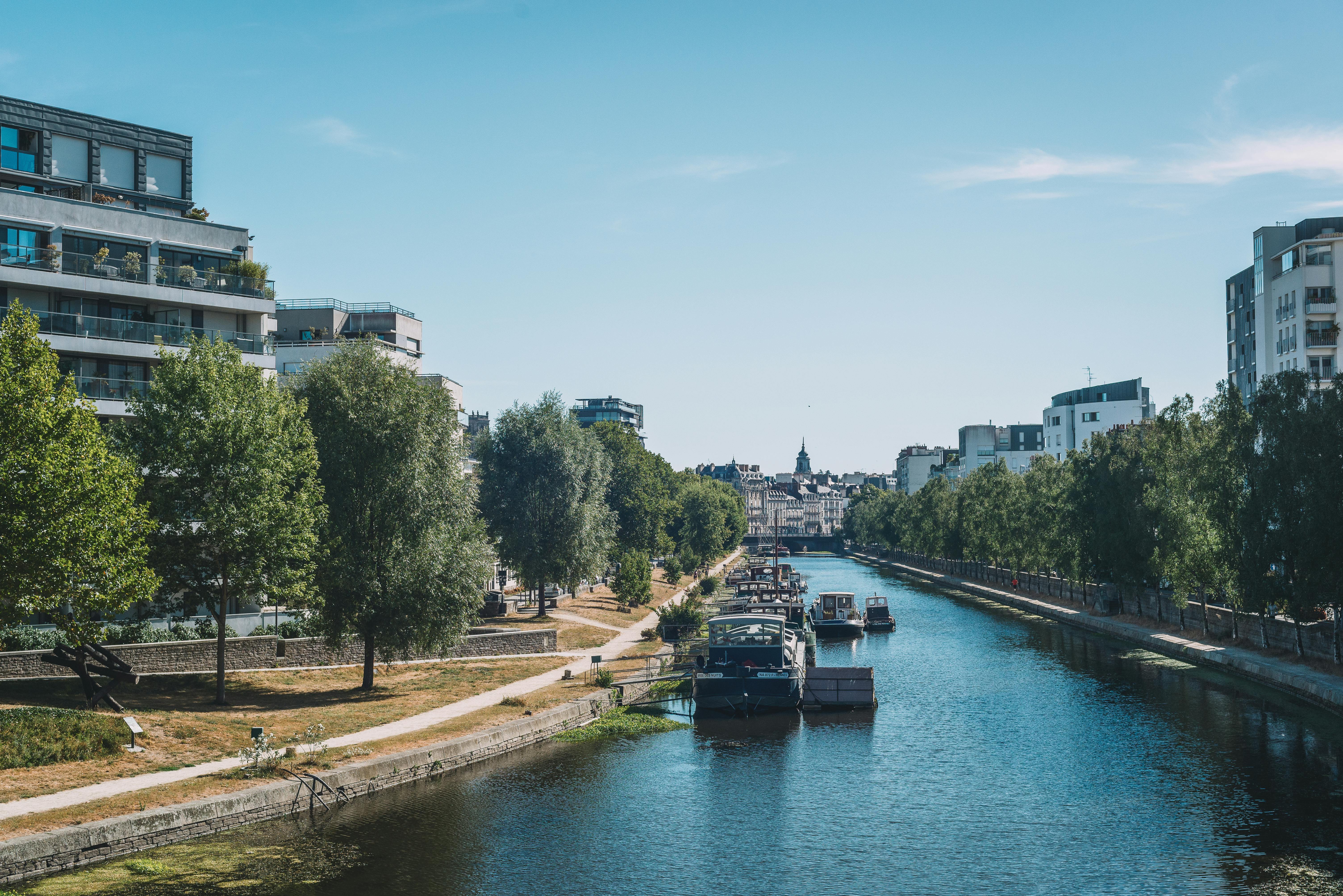 Scenic River View in Rennes, France · Free Stock Photo