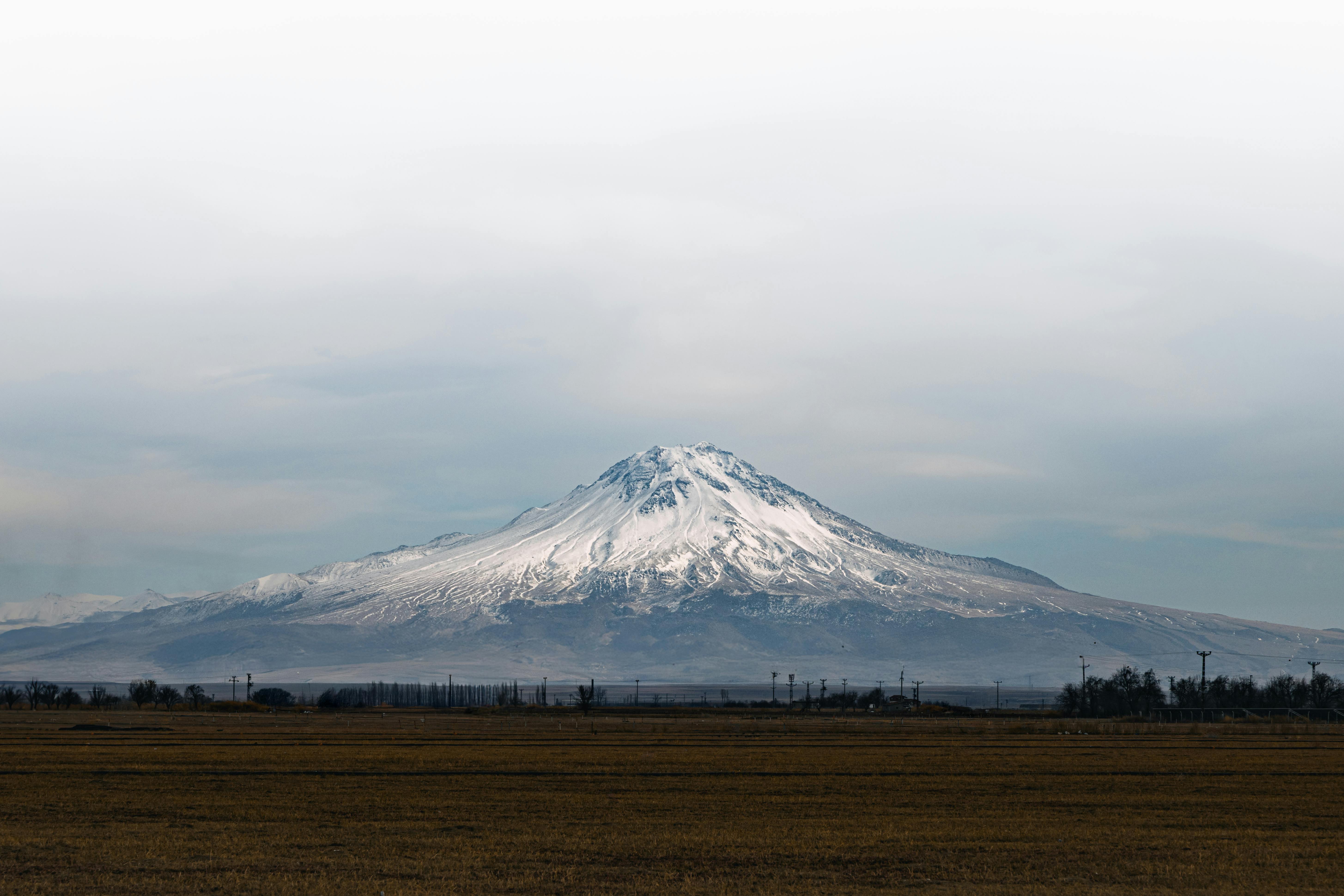 Snow-capped Mount Hasan in Aksaray, Turkey · Free Stock Photo