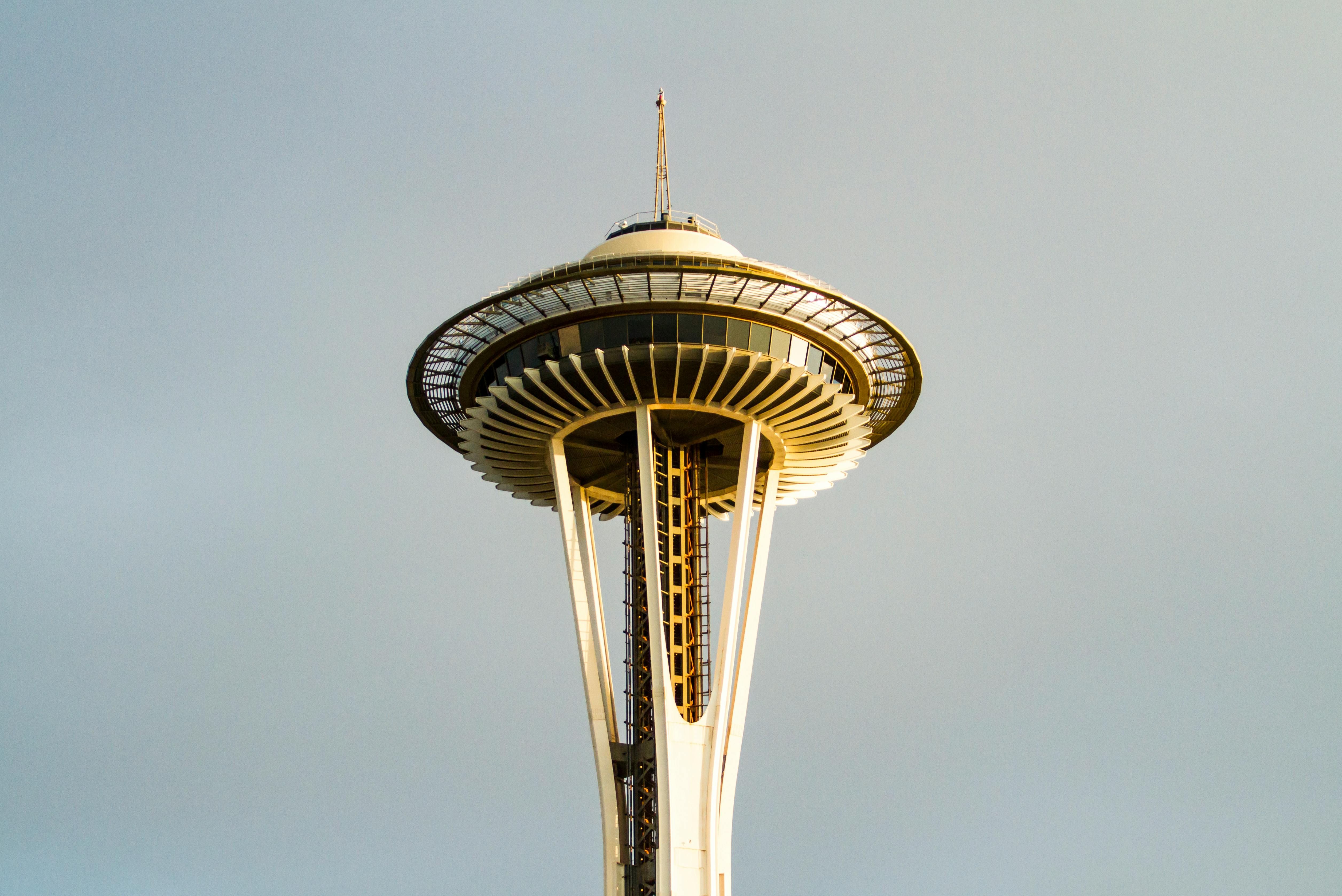 La Emblemática Torre Space Needle En El Horizonte De Seattle · Foto de ...