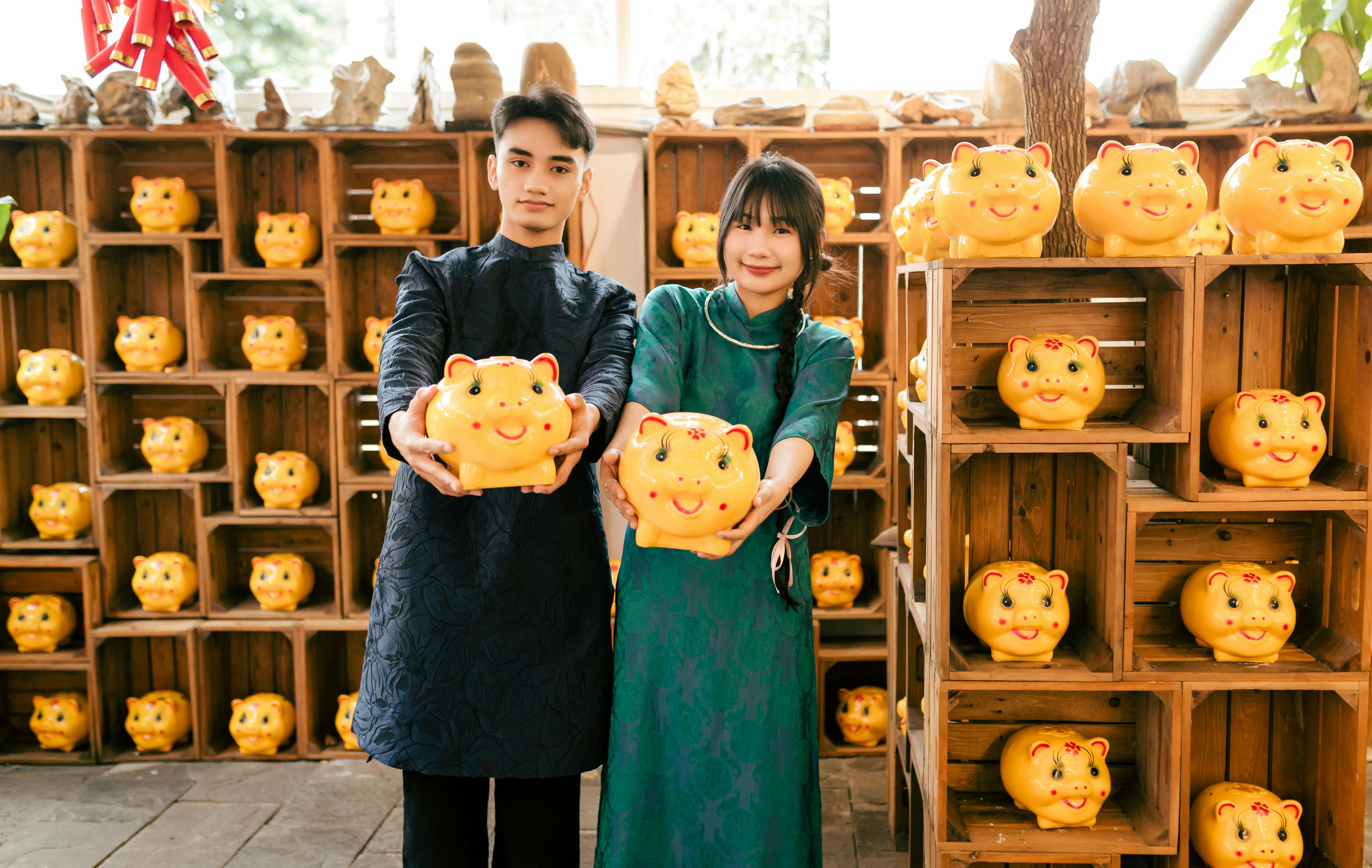 Money To Man Photos, Download The BEST Free Money To Man Stock Photos ...