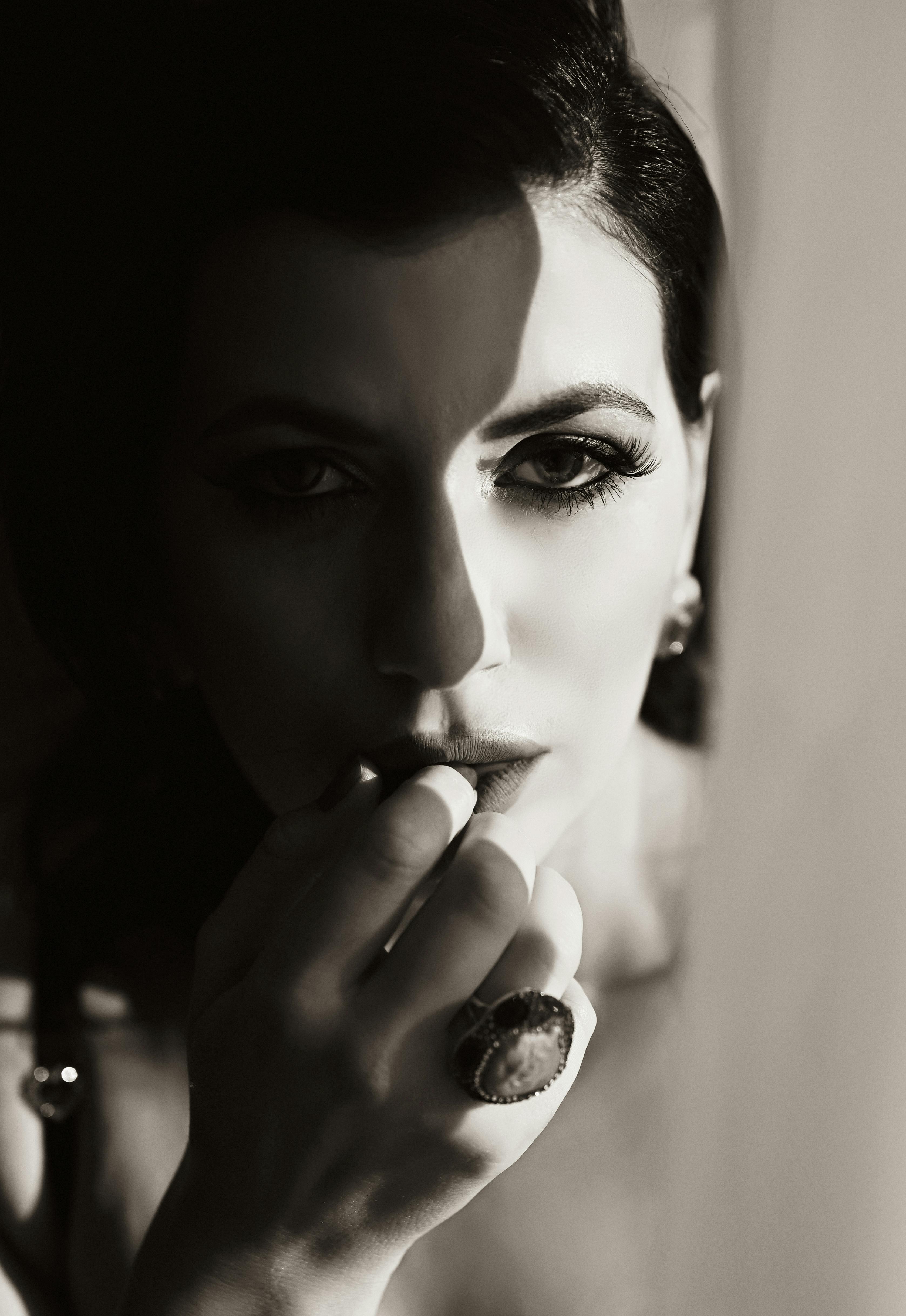 Woman Shadow Face Portrait Photos, Download The BEST Free Woman Shadow ...