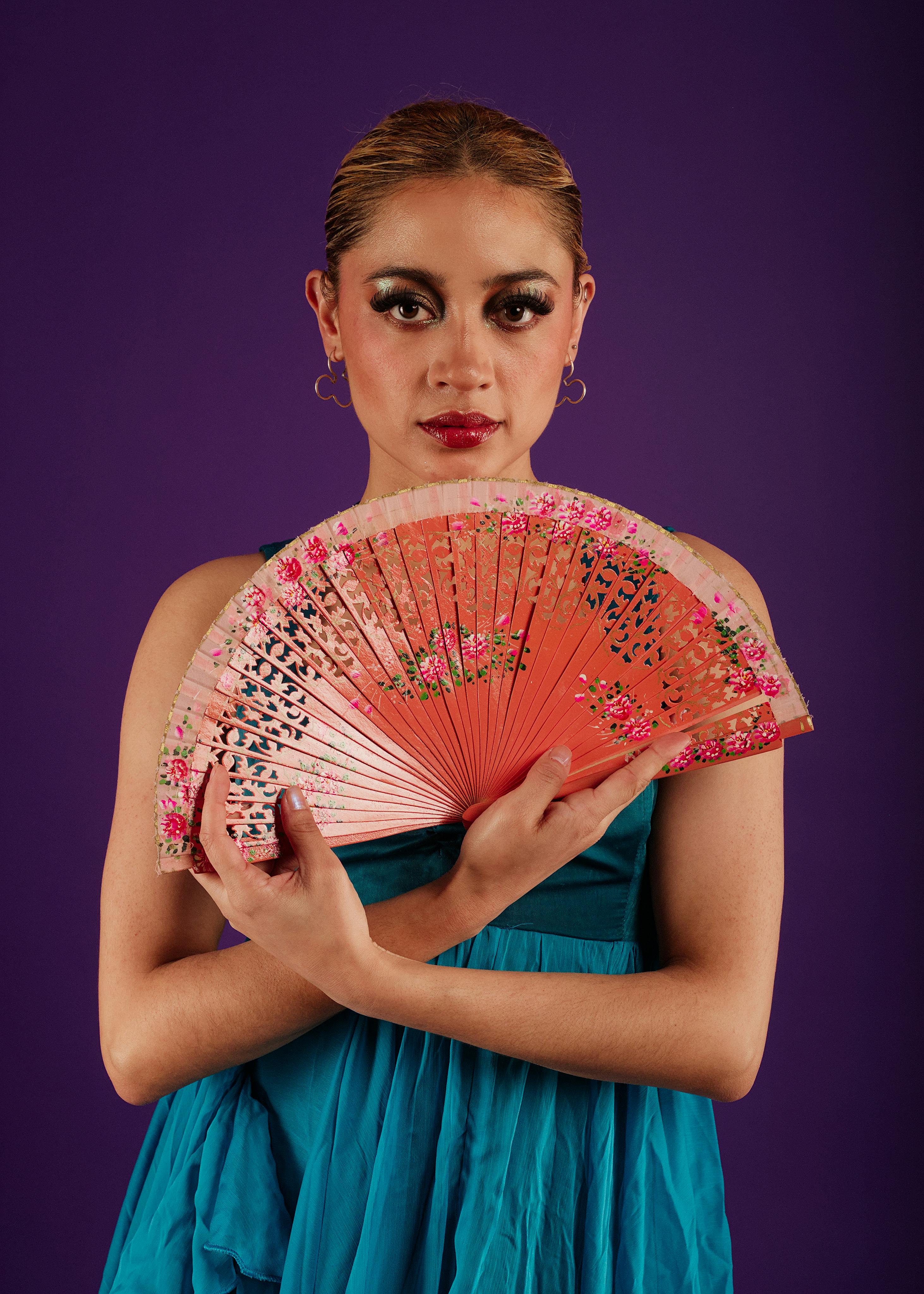 Fan Images Photos, Download The BEST Free Fan Images Stock Photos & HD ...