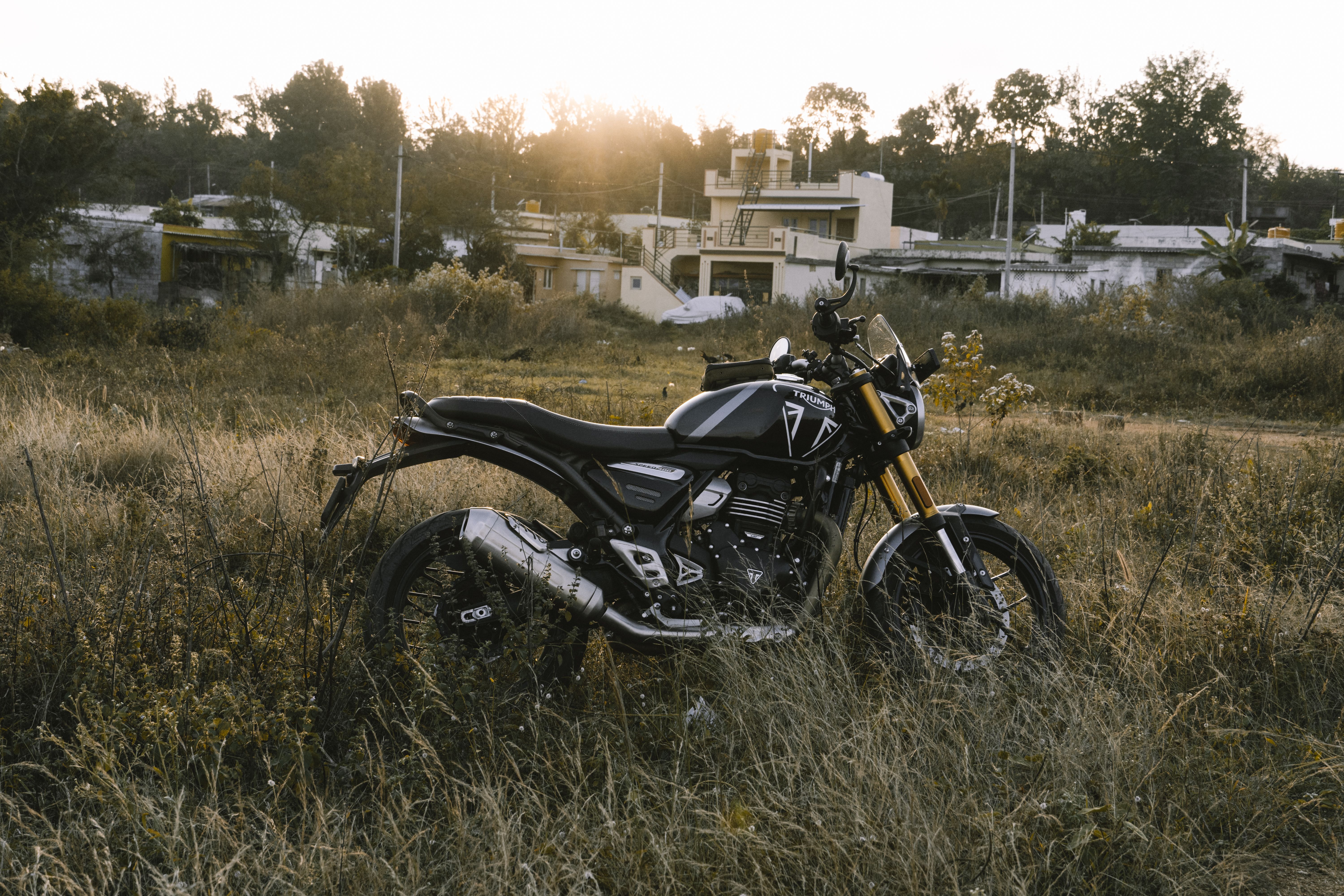 Motorcycle Adventure in Bengaluru's Scenic Outdoors · Free Stock Photo