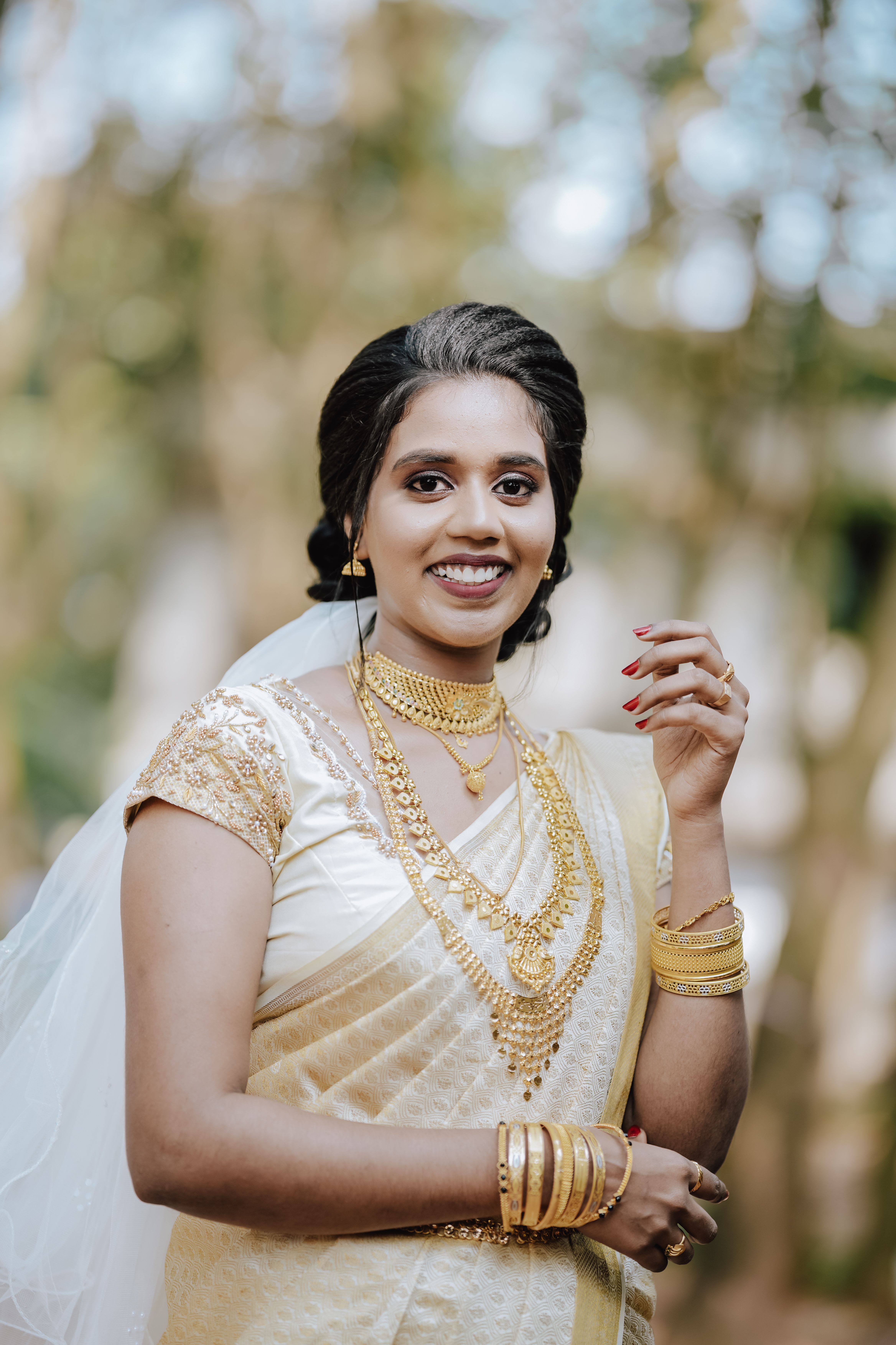 Radiant Indian Bride in Traditional Attire · Free Stock Photo