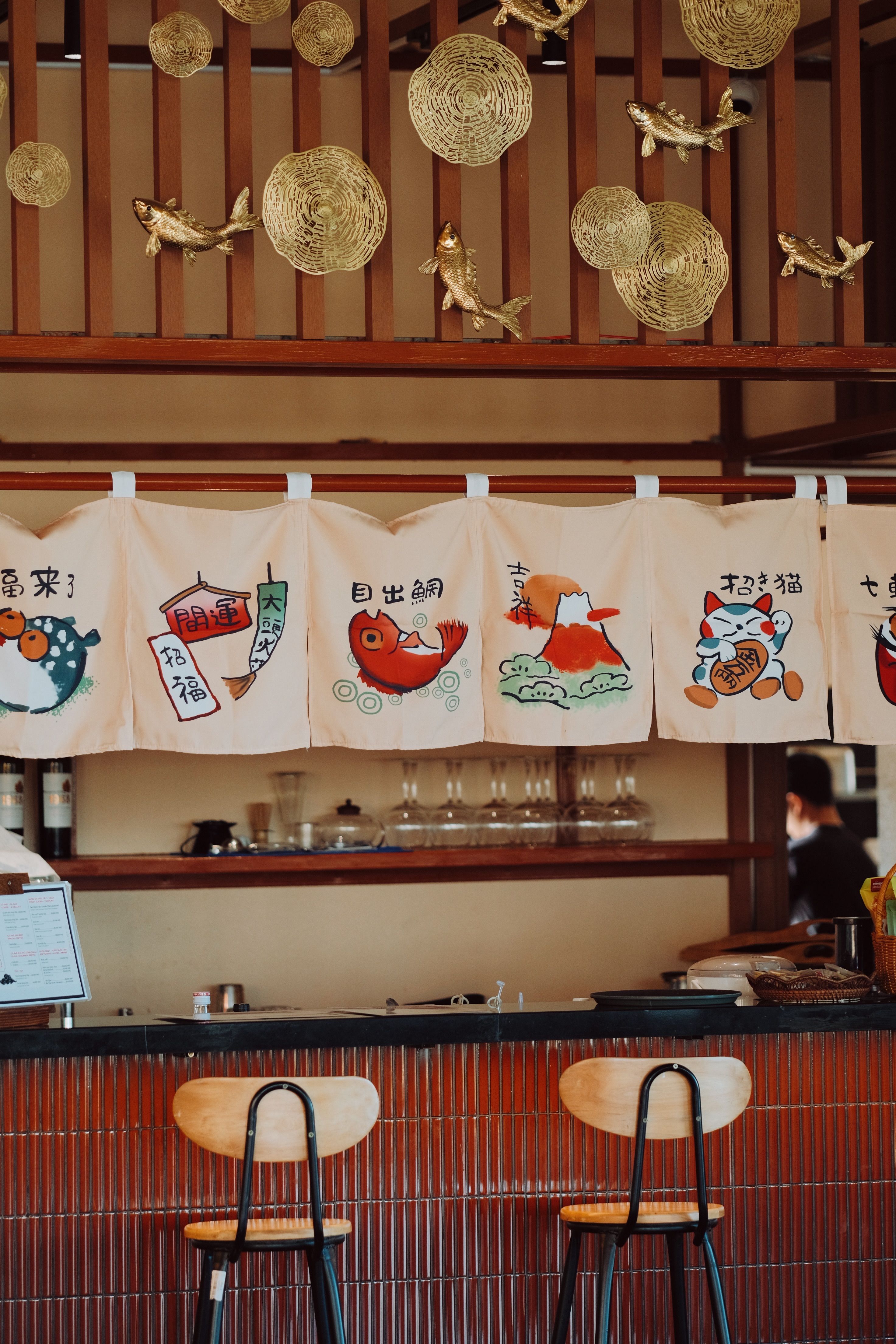 Cozy Japanese Restaurant Interior with Decor · Free Stock Photo