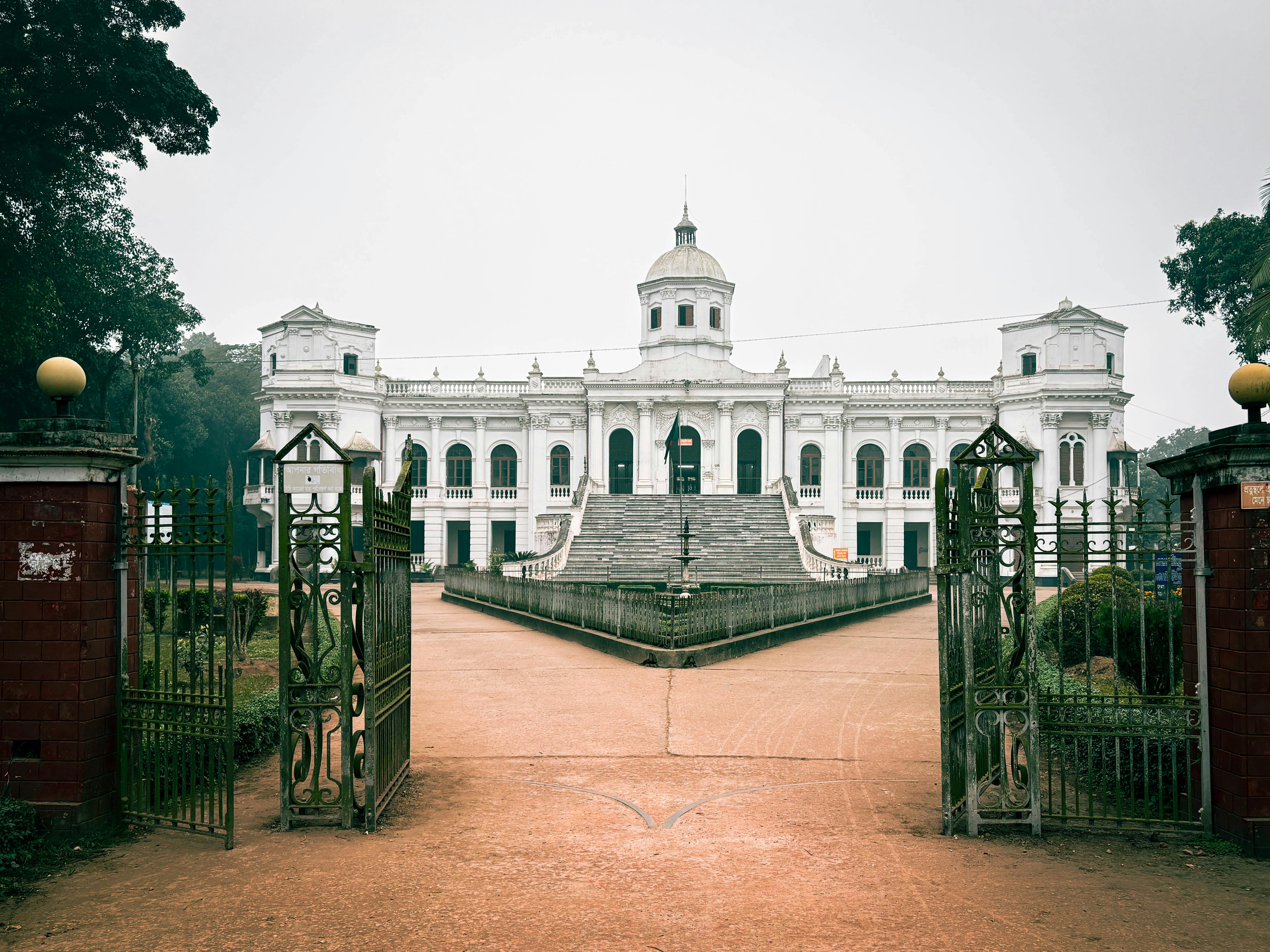 Majestic Tajhat Palace in Rangpur, Bangladesh · Free Stock Photo